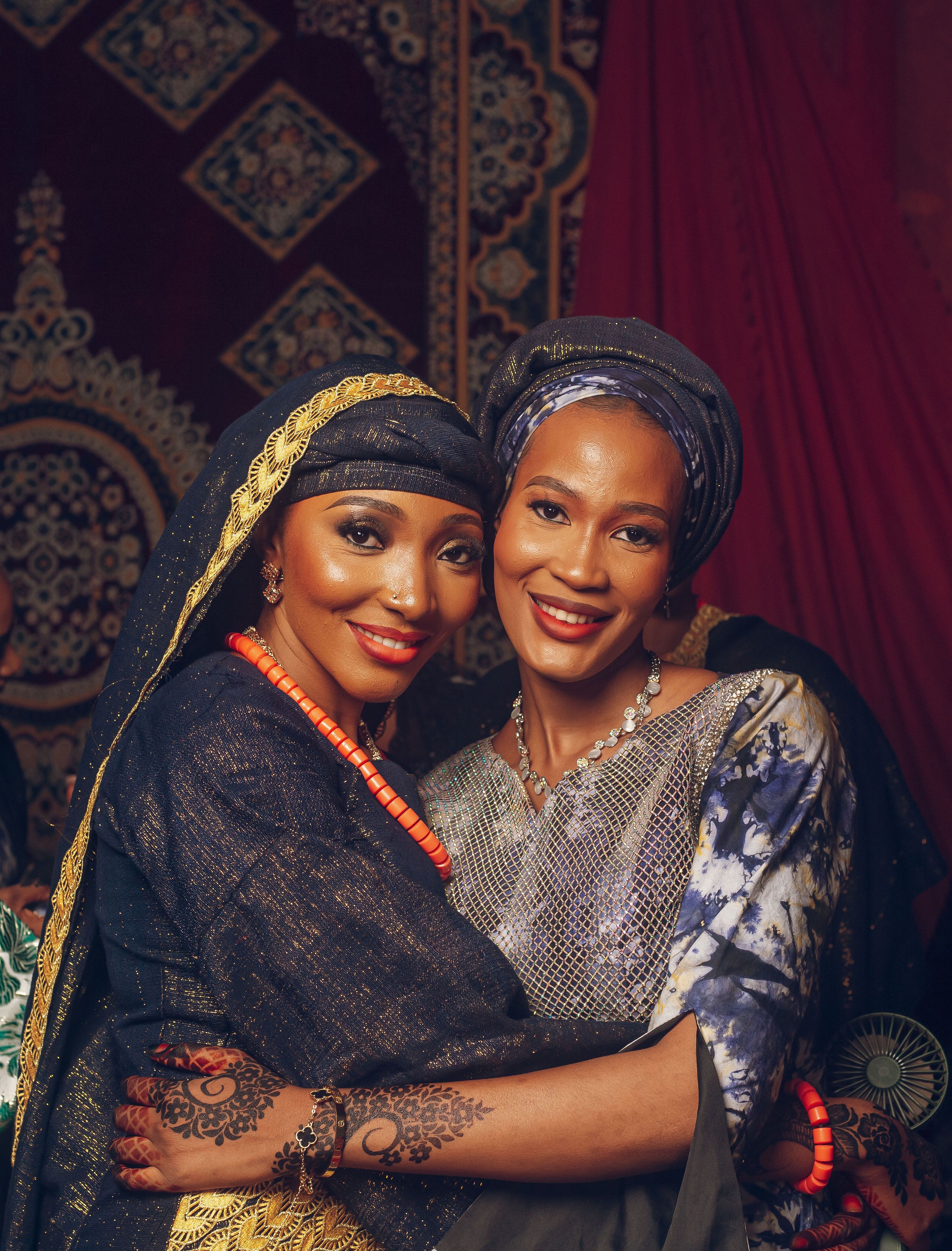 Elegant African Couple in Traditional Attire · Free Stock Photo