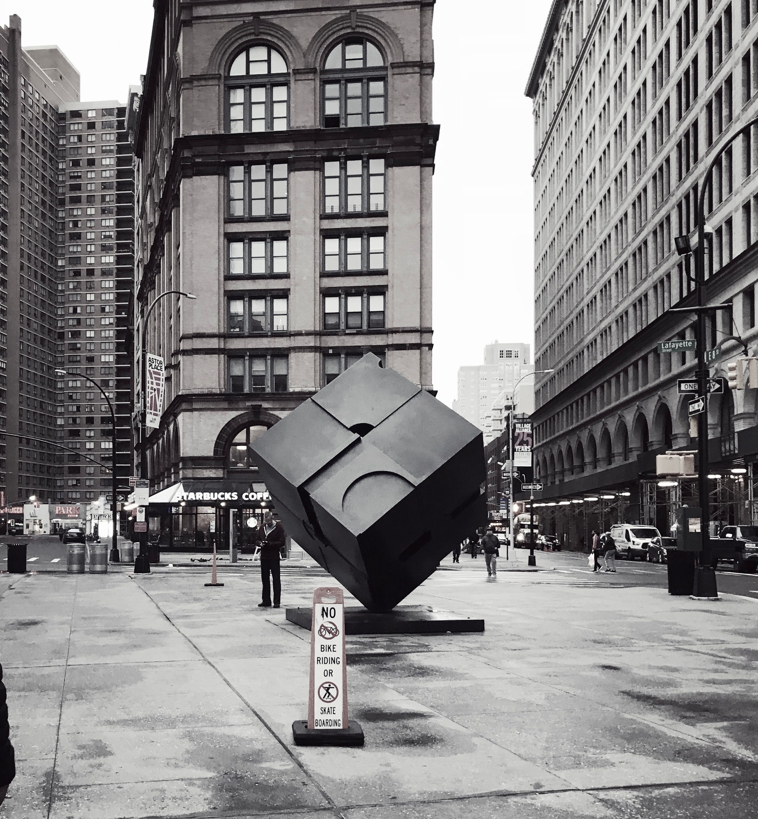 Black and White Astor Place Cube in New York · Free Stock Photo