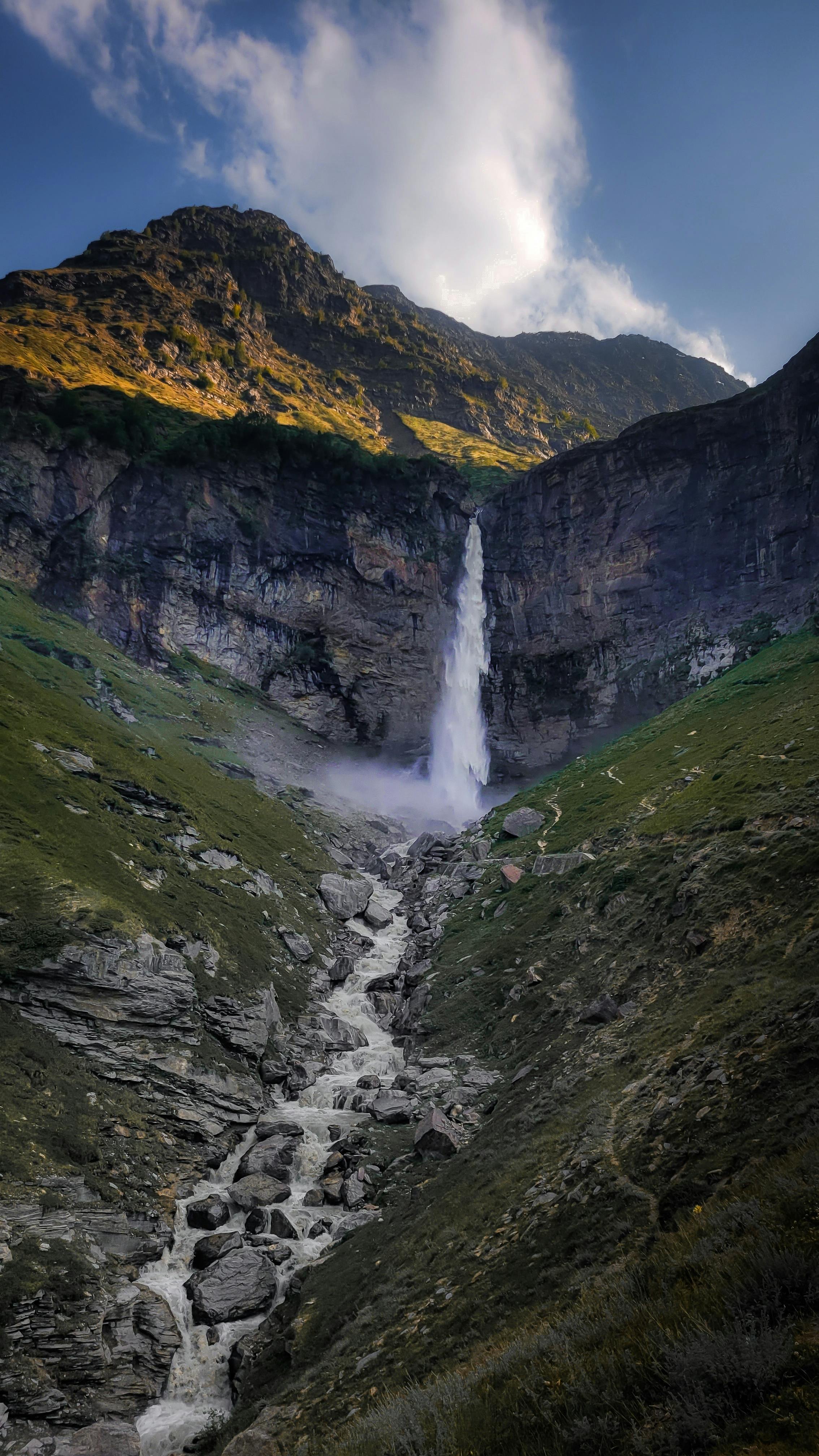 Stunning Mountain Waterfall Landscape Scene · Free Stock Photo