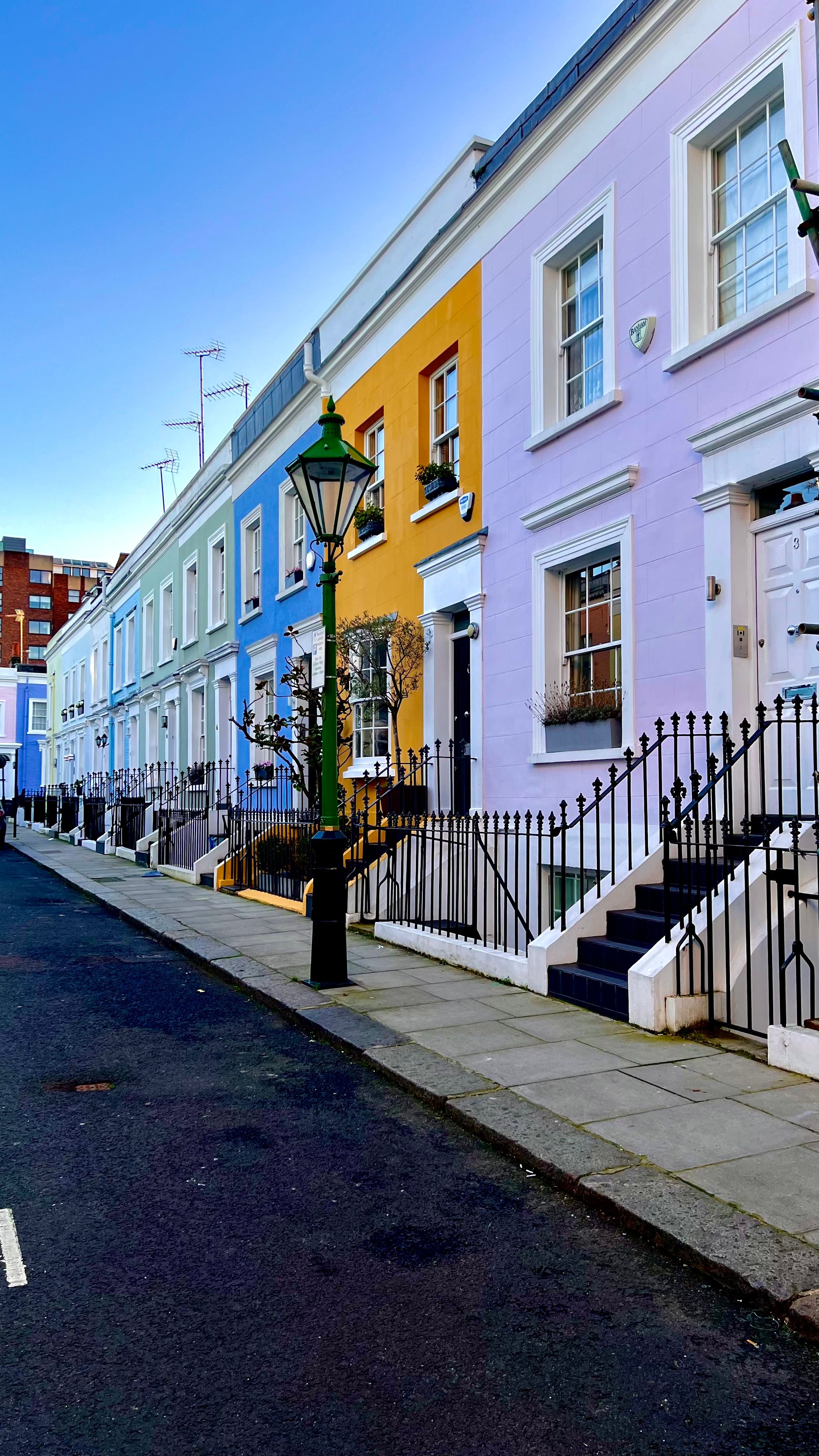 Colorful Row Houses in London Street View · Free Stock Photo