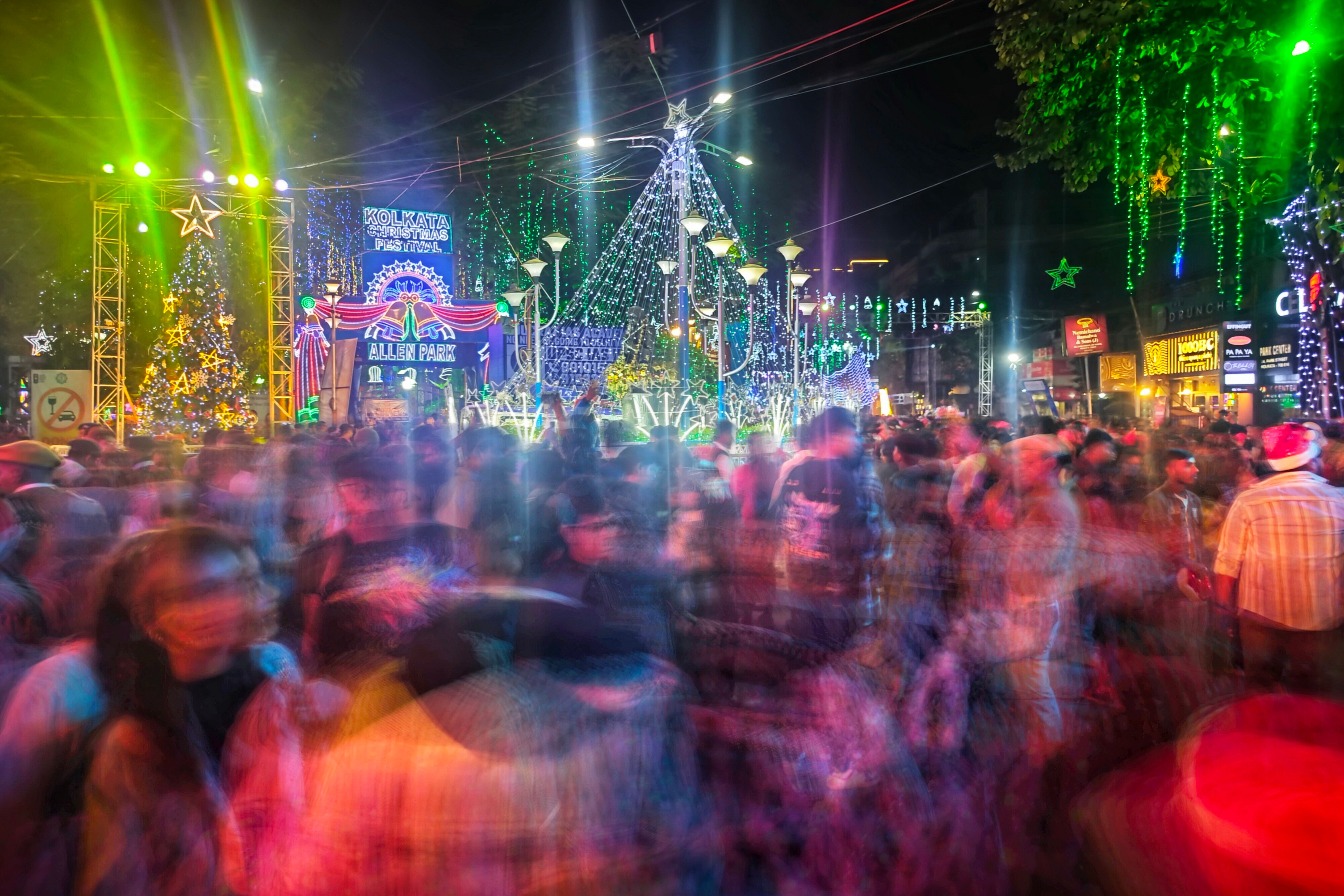 Vibrant Nightlife at Kolkata Christmas Festival · Free Stock Photo