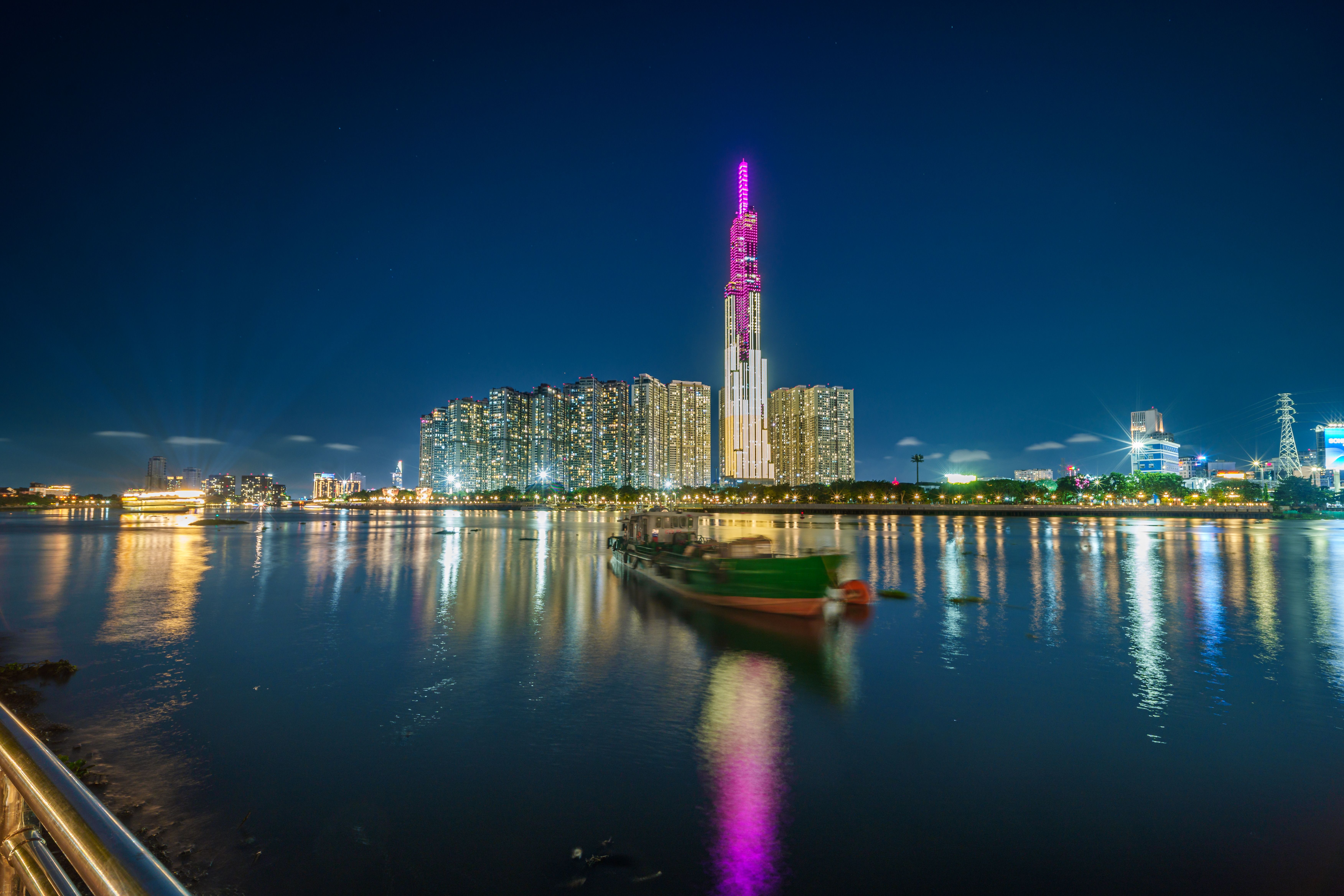 Haken Saigon Photos, Download The BEST Free Haken Saigon Stock Photos ...