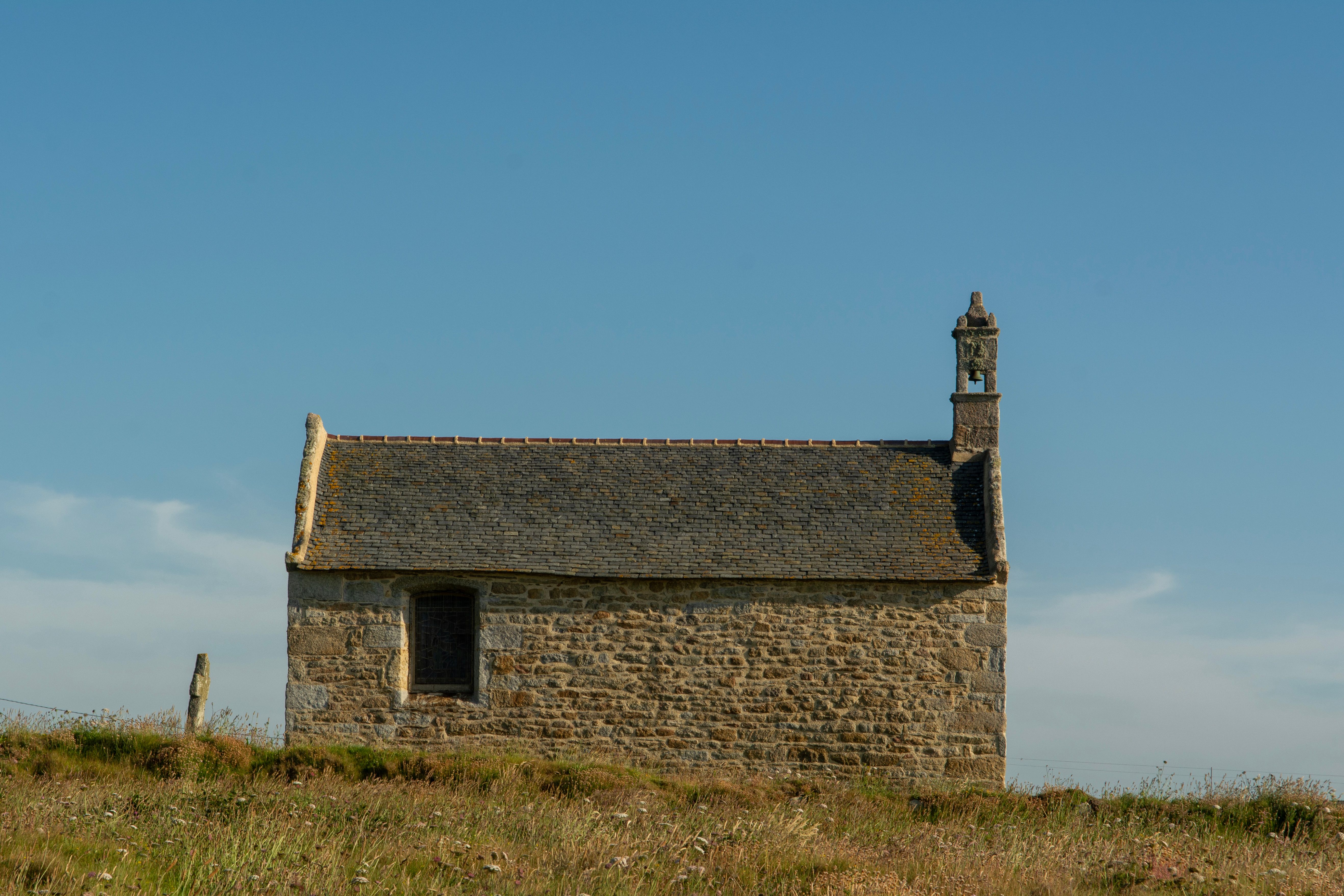 Rustic Stone Chapel in Tranquil Countryside · Free Stock Photo