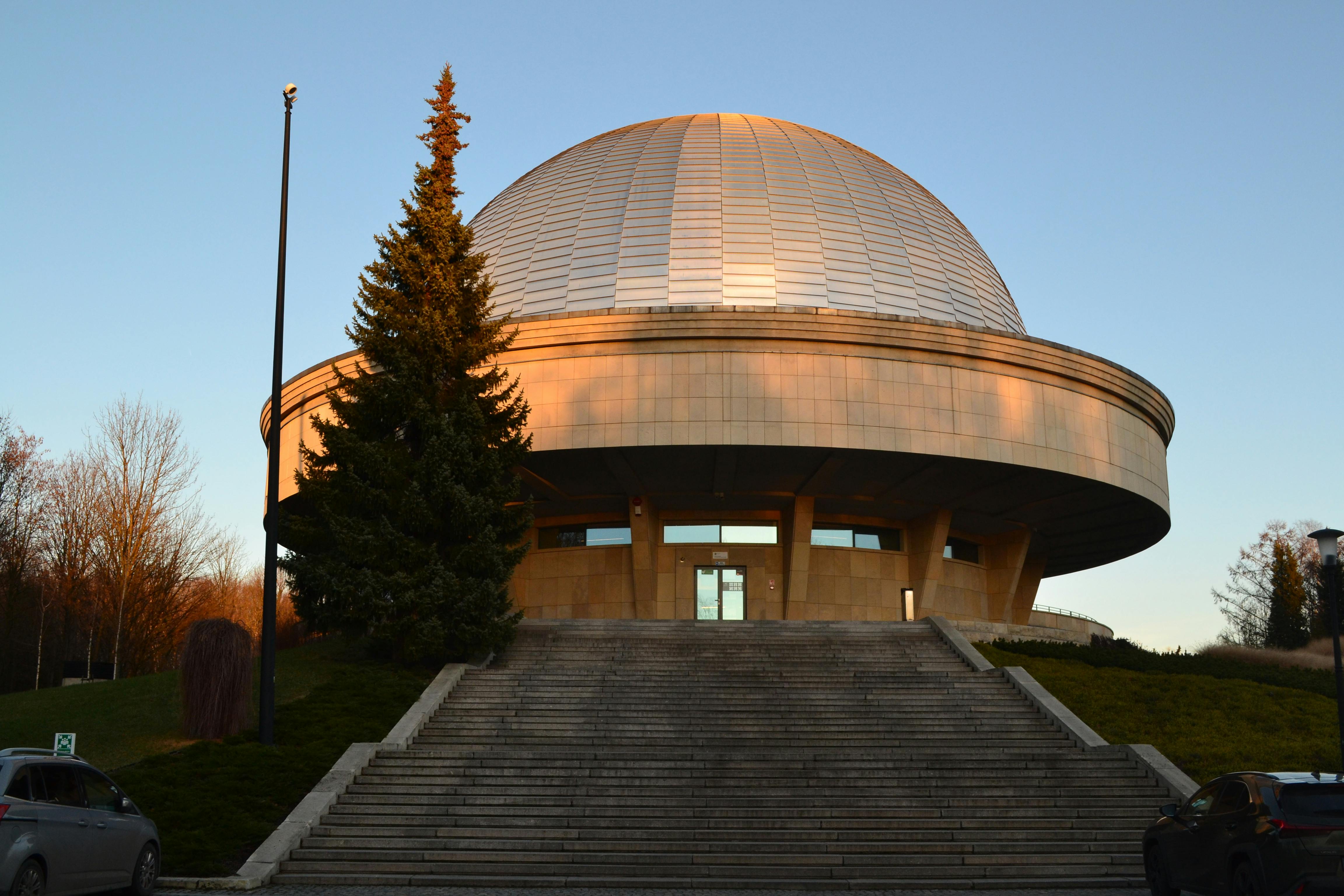 Silesian Planetarium during Sunset in Chorzów · Free Stock Photo
