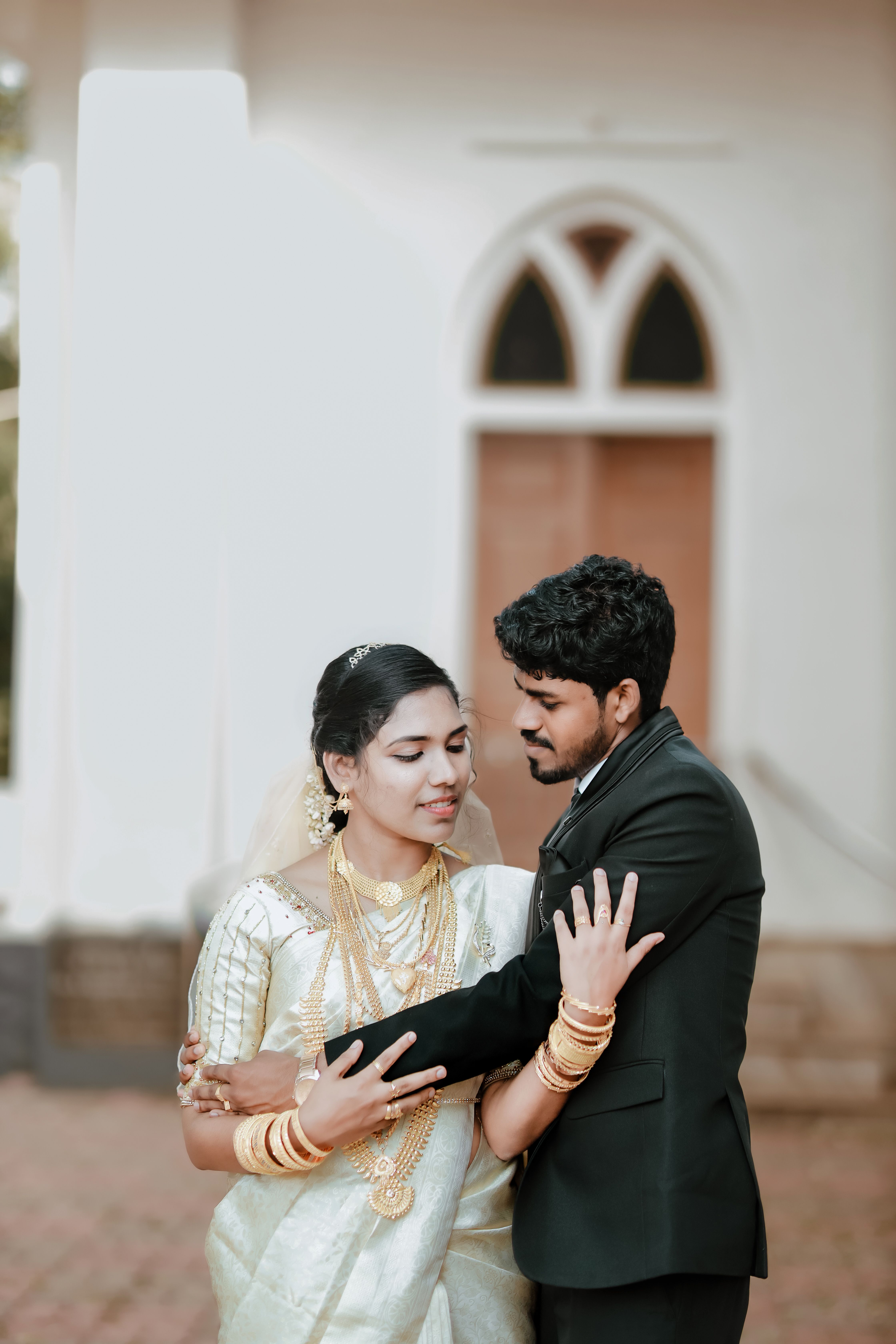 Traditional South Asian Wedding Couple Portrait · Free Stock Photo