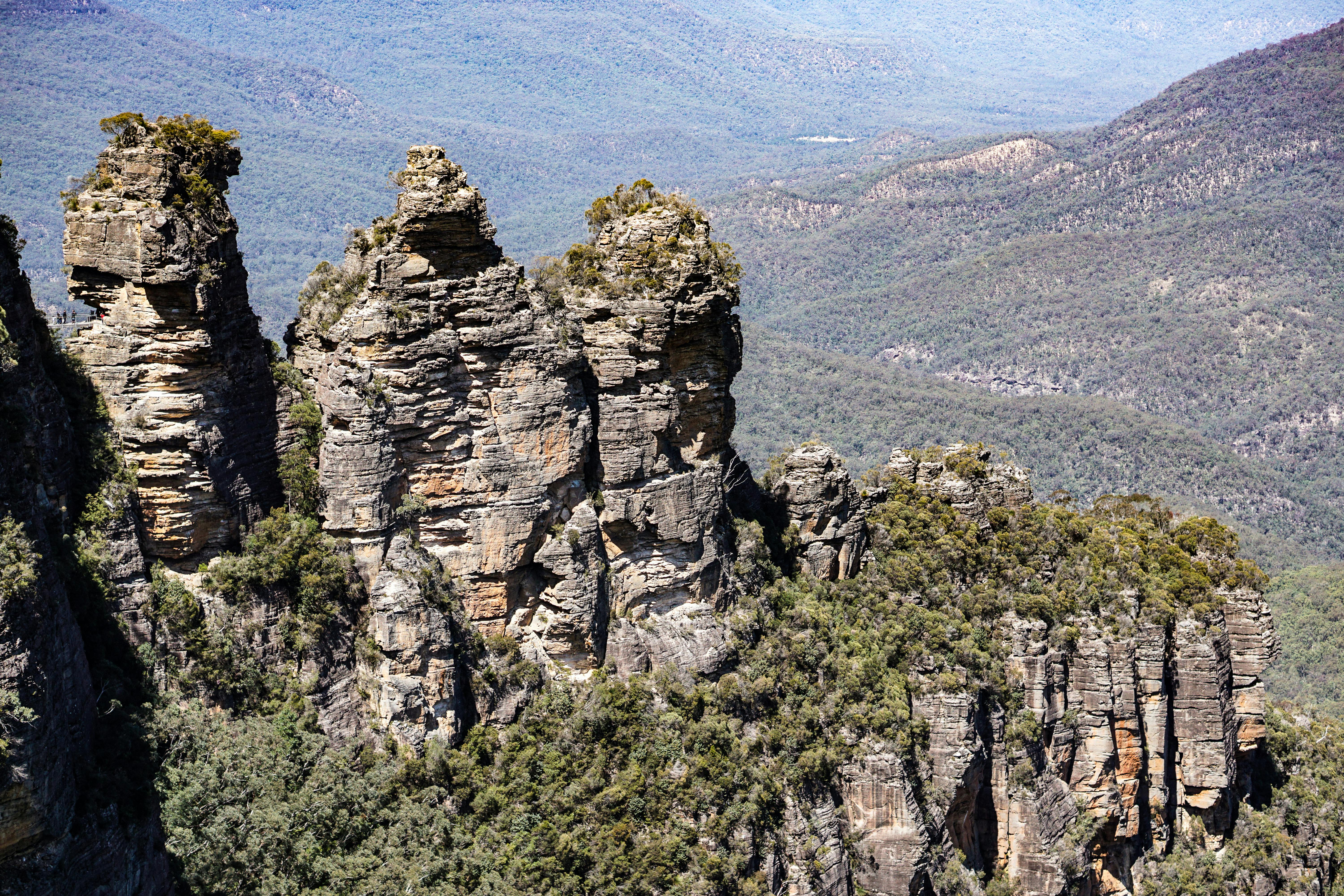 Gray Cliff · Free Stock Photo