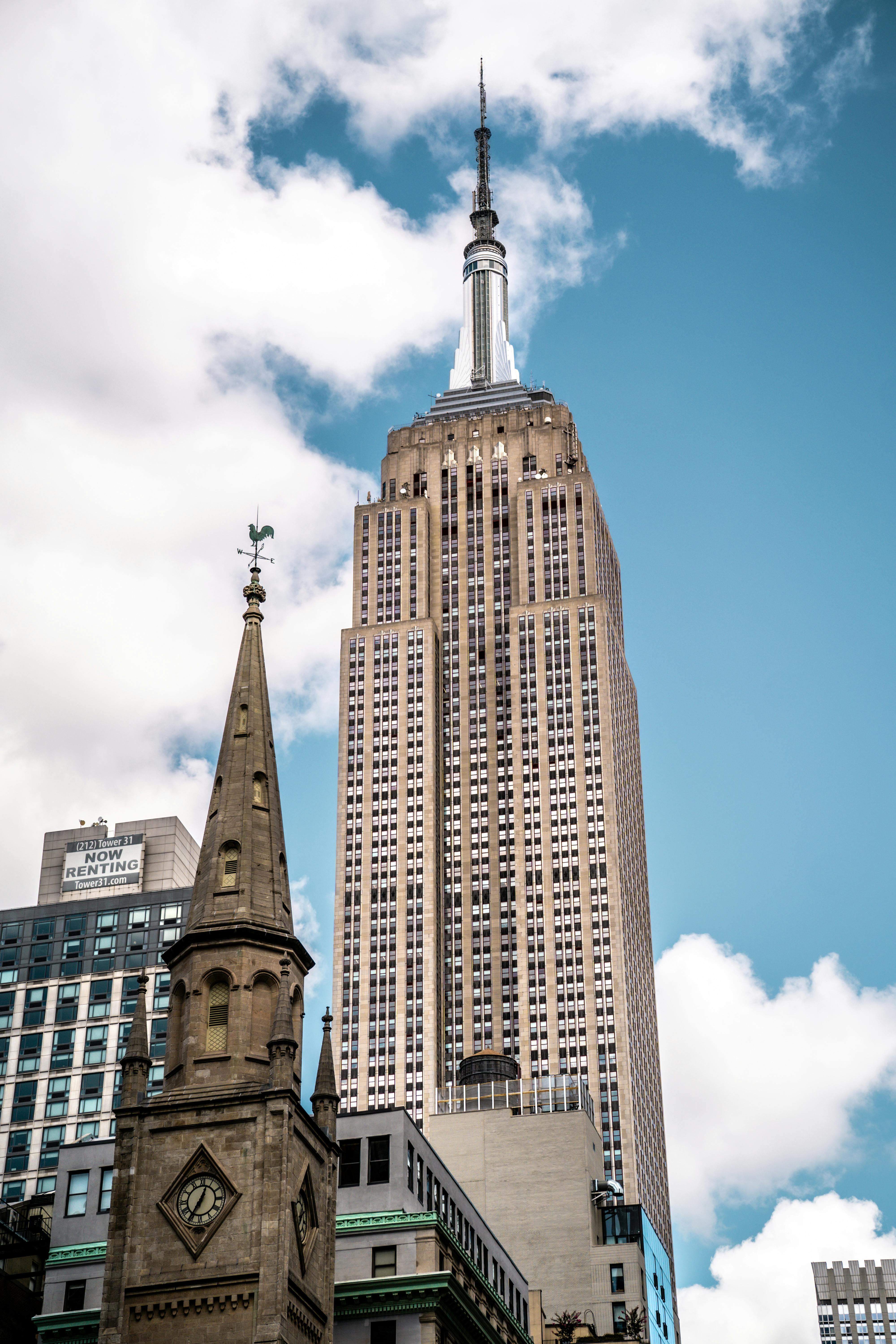 White Concrete Tower Building · Free Stock Photo