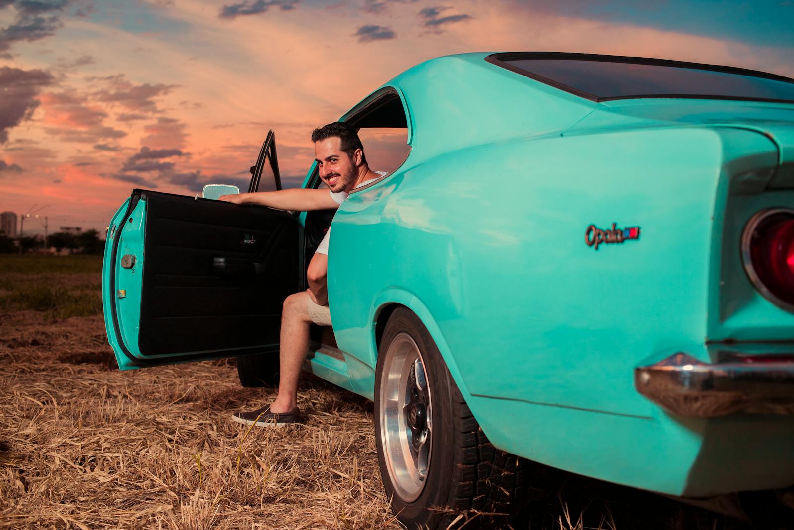 Man In Car Photos, Download The BEST Free Man In Car Stock Photos & HD ...