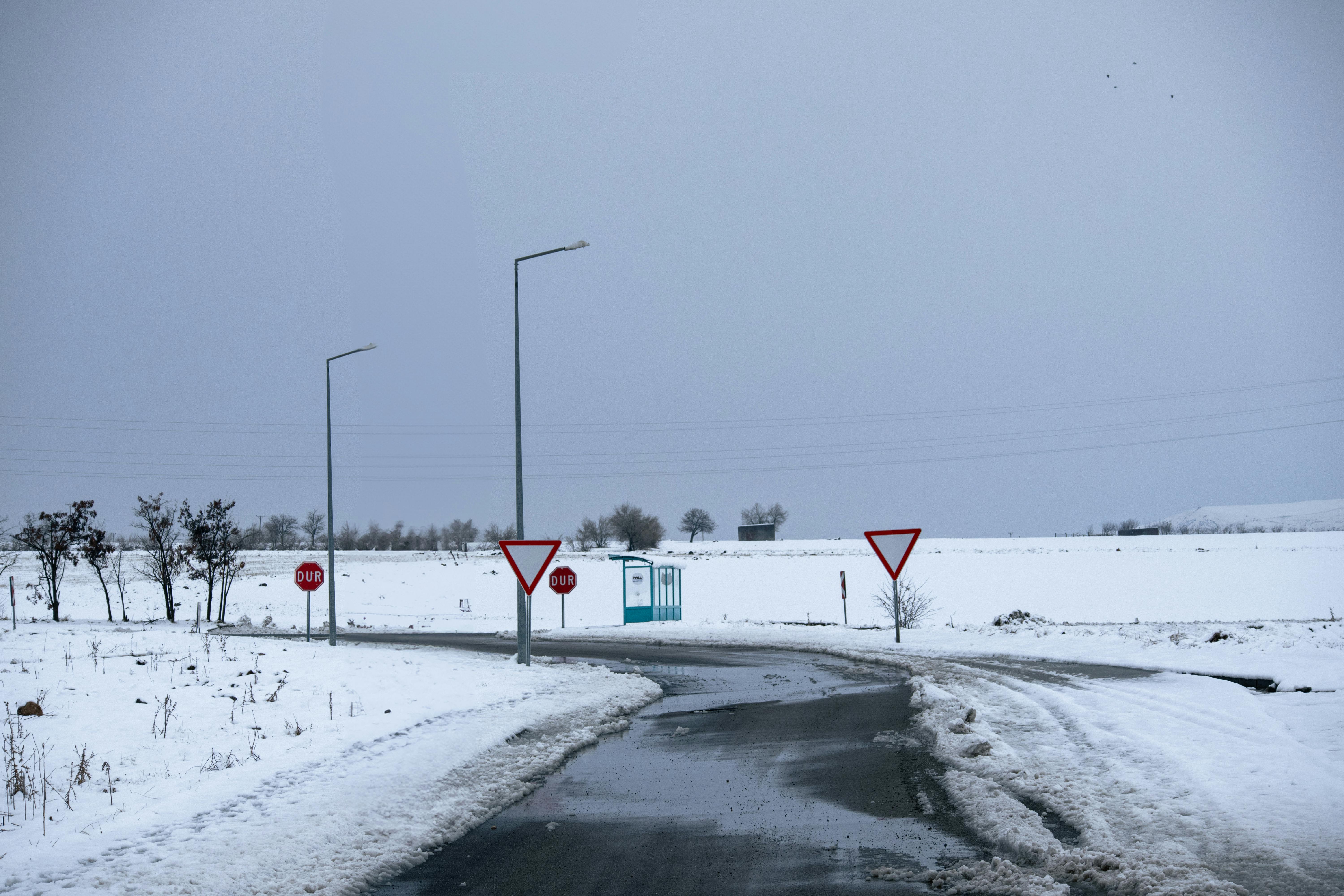 Snowy rural road in Palu, Türkiye during winter · Free Stock Photo