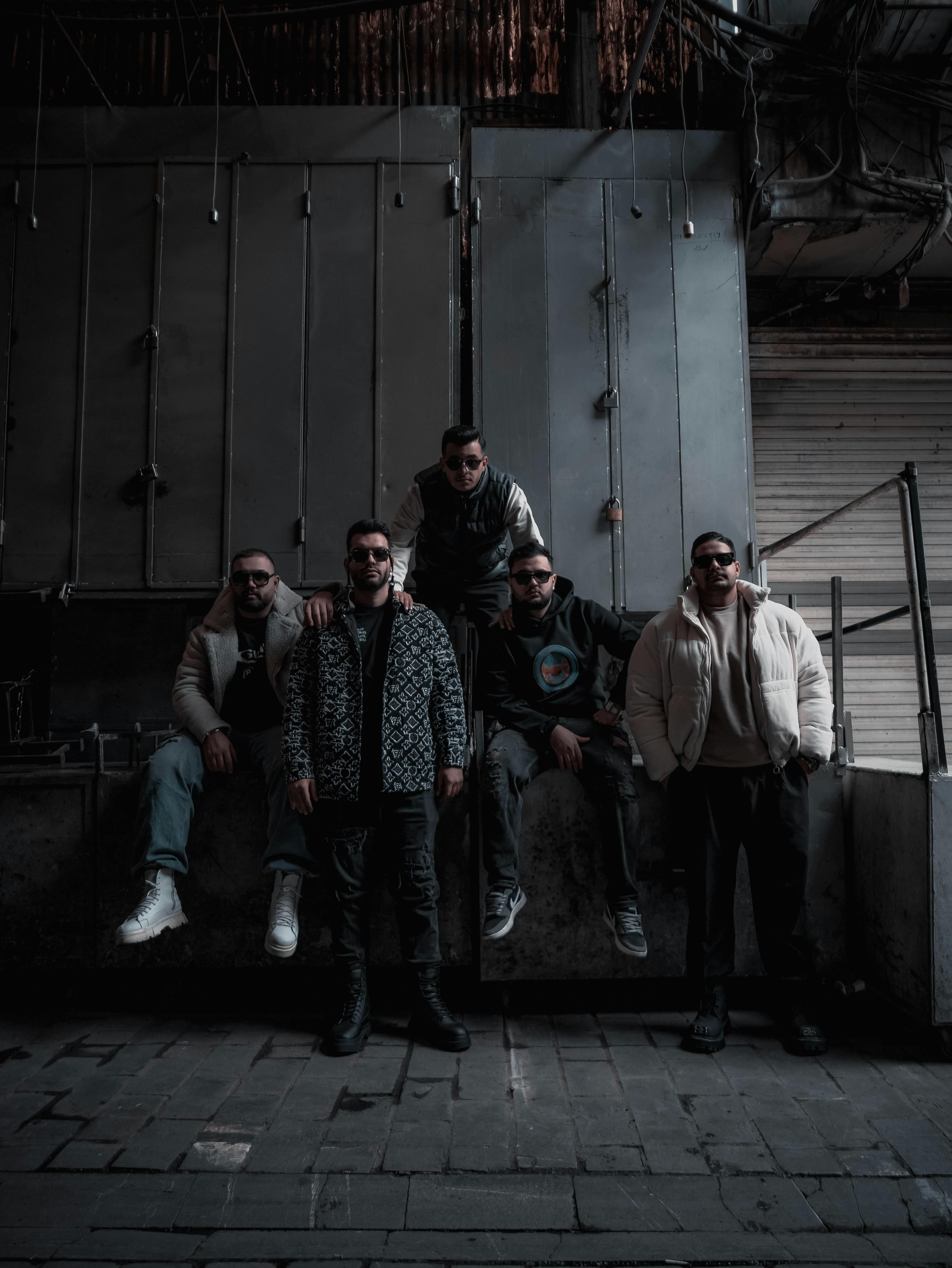 Gang Corporativo Photos, Download The BEST Free Gang Corporativo Stock ...