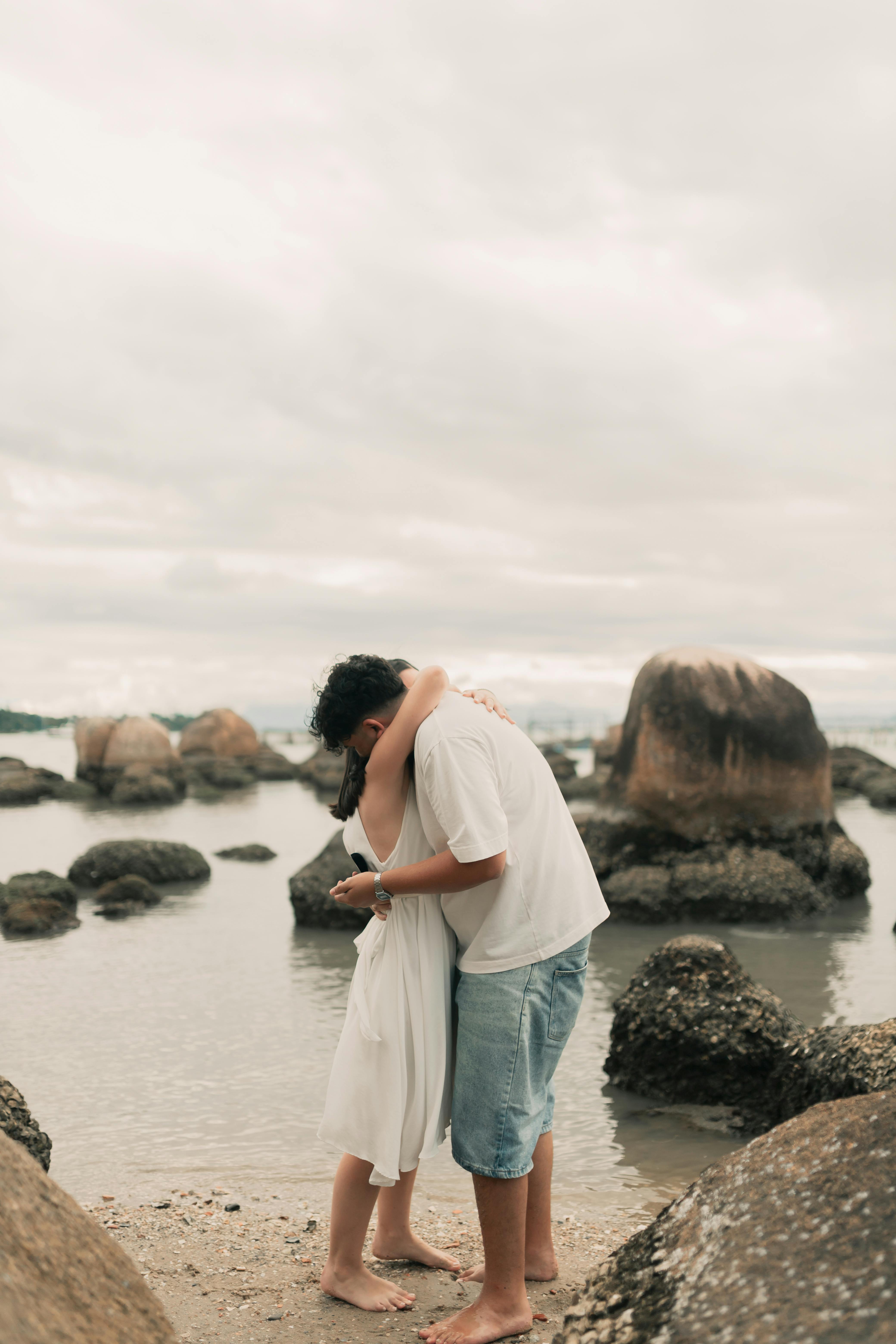 Lifting Hug Boulders Photos, Download The BEST Free Lifting Hug ...