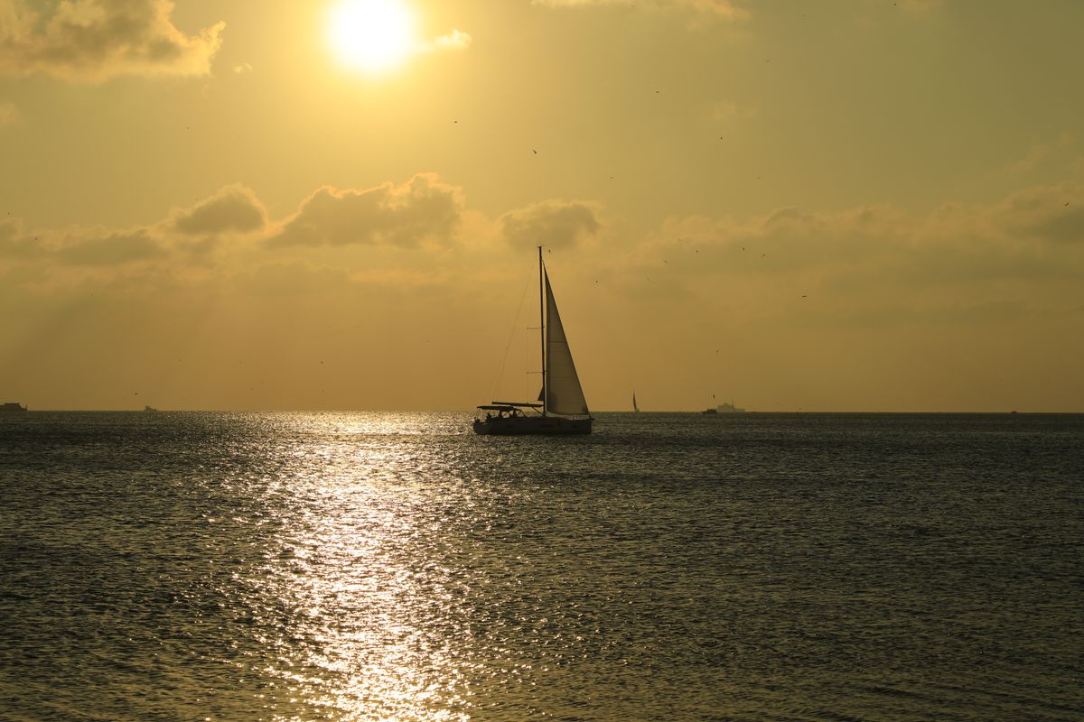 Sailboat Sunset Photos, Download The BEST Free Sailboat Sunset Stock ...