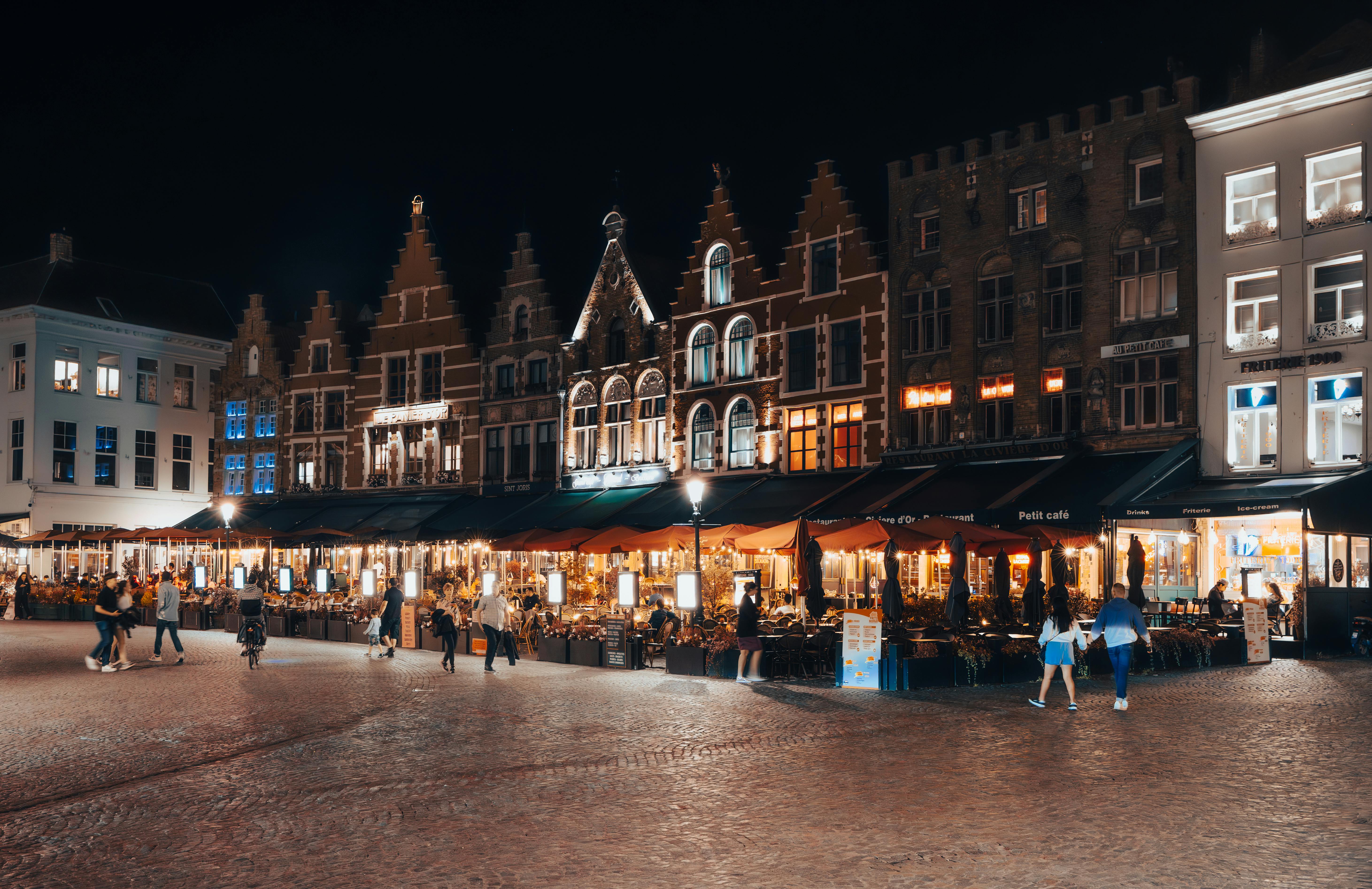 Charming Night Scene in Medieval Bruges · Free Stock Photo