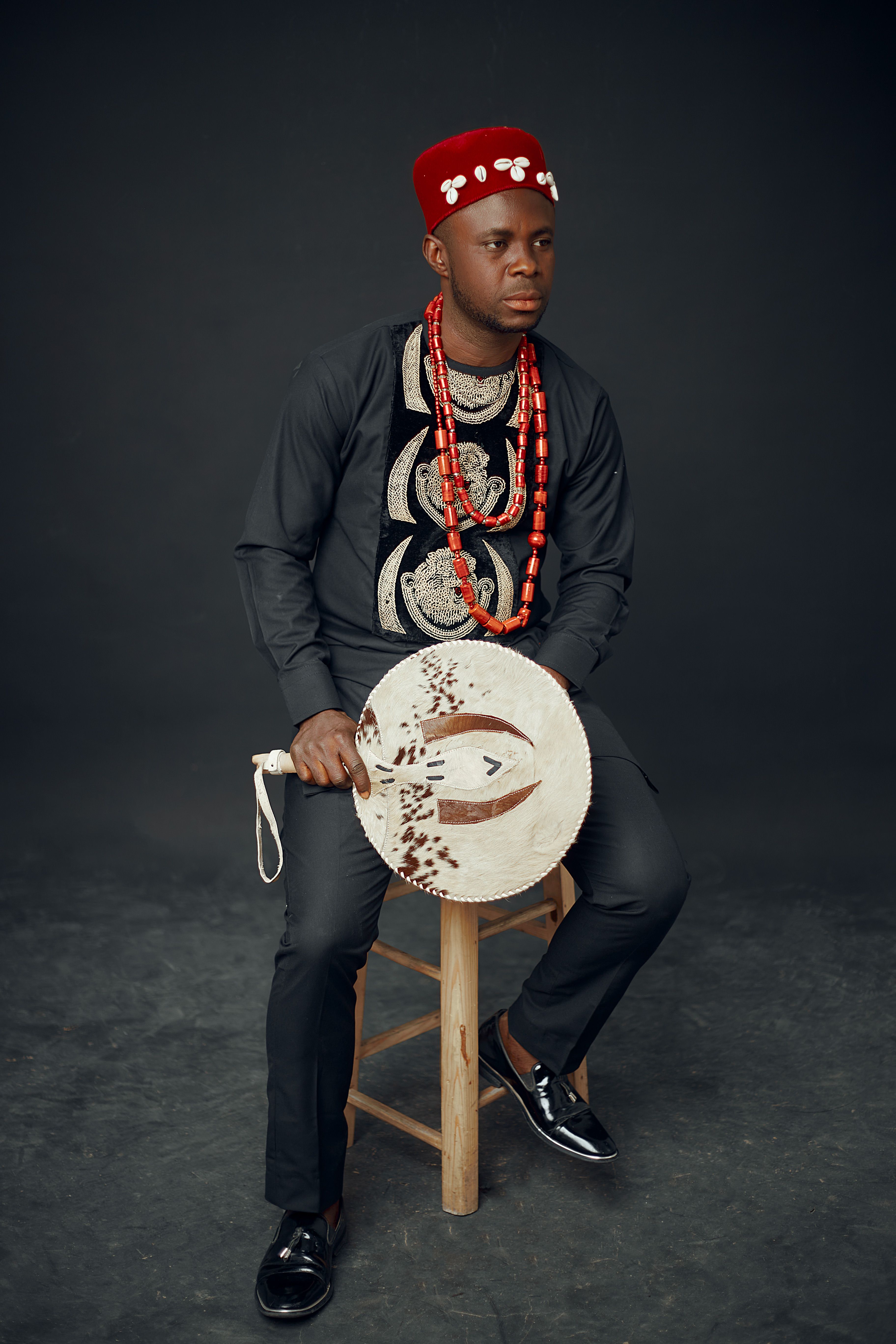 Retrato De Atuendos Y Accesorios Tradicionales Africanos · Foto de ...