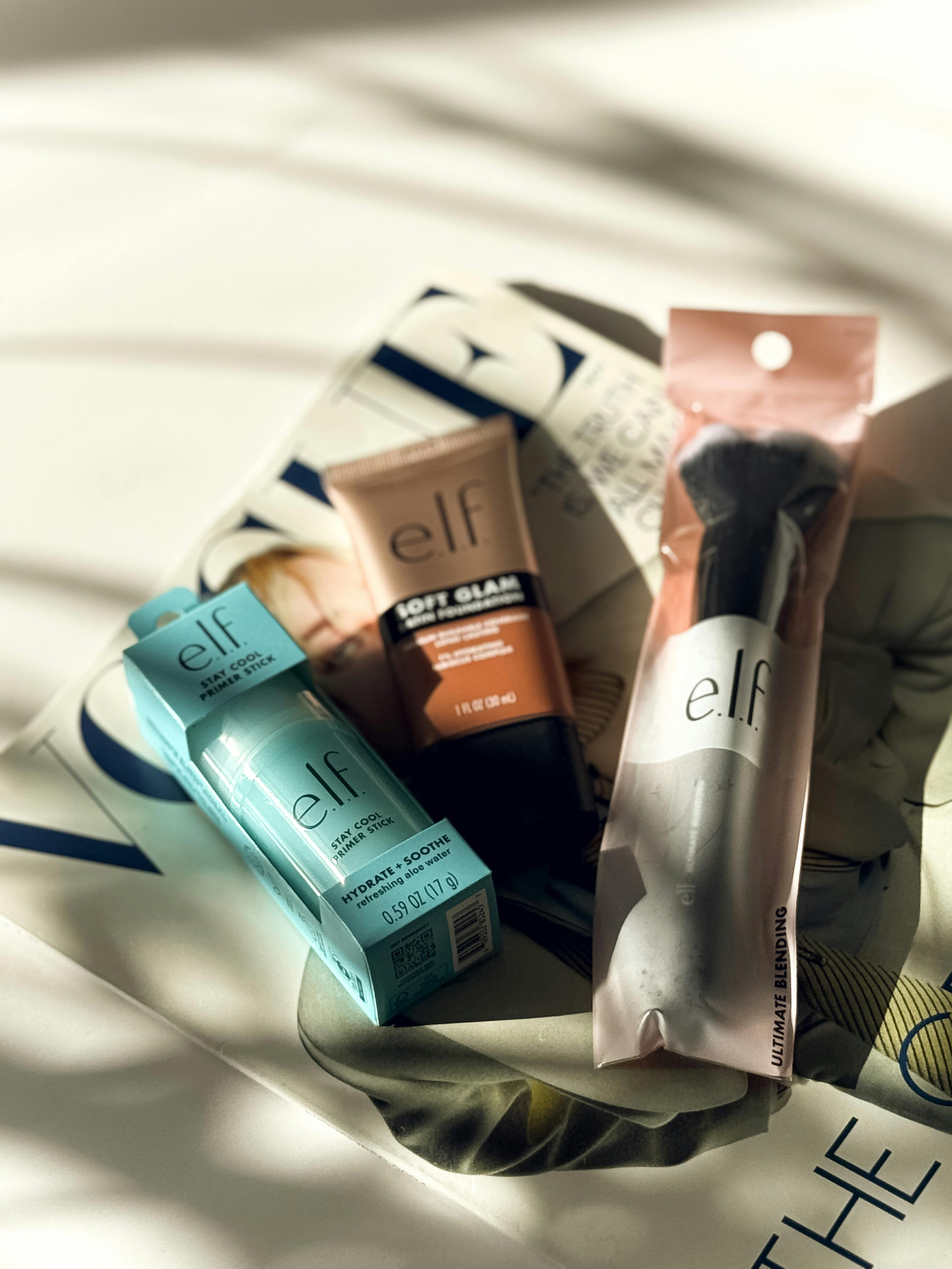 Natural makeup products on fashion magazine · Free Stock Photo