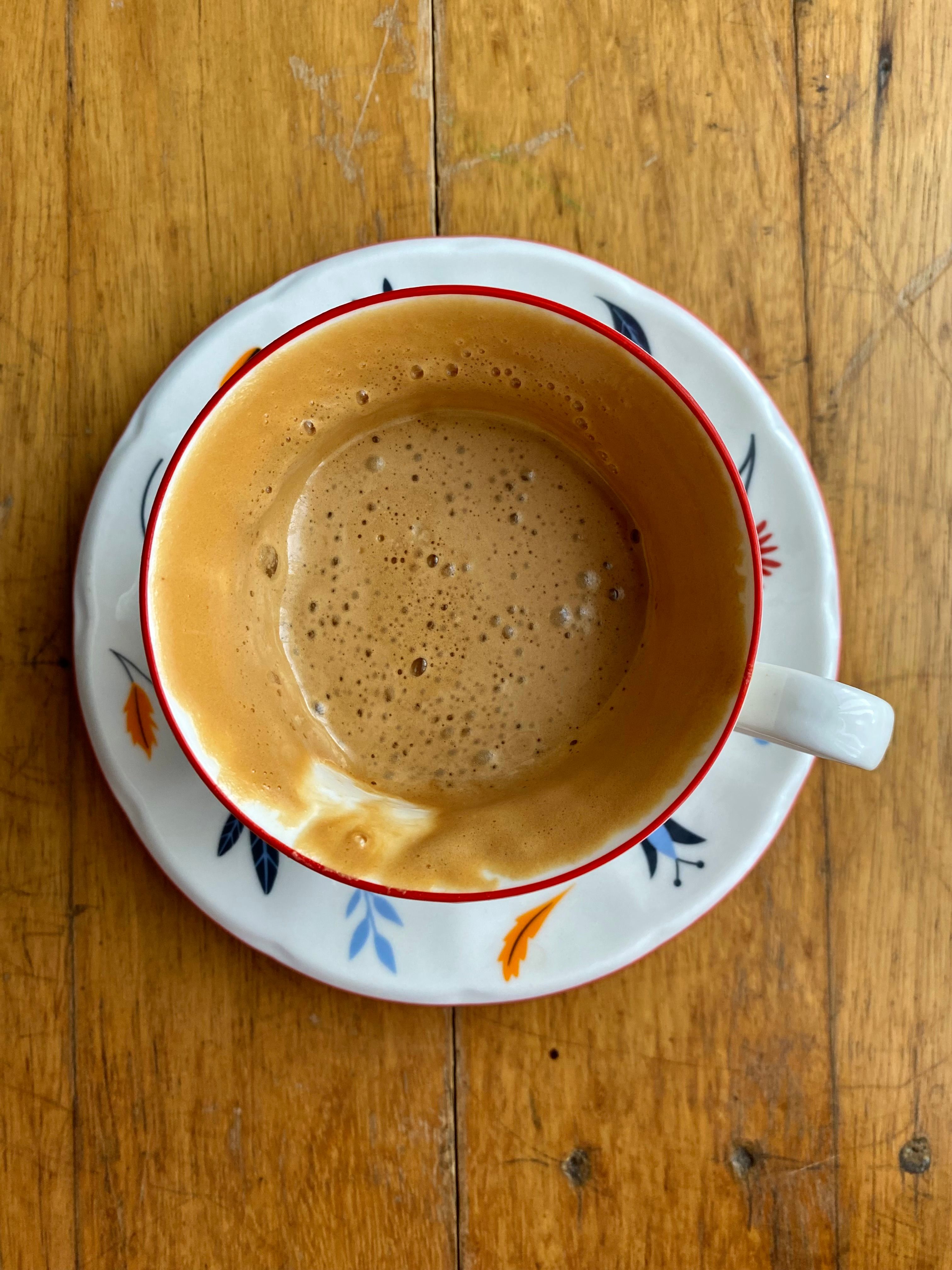 Fotografi Close Up Dari Secangkir Kopi · Foto Stok Gratis