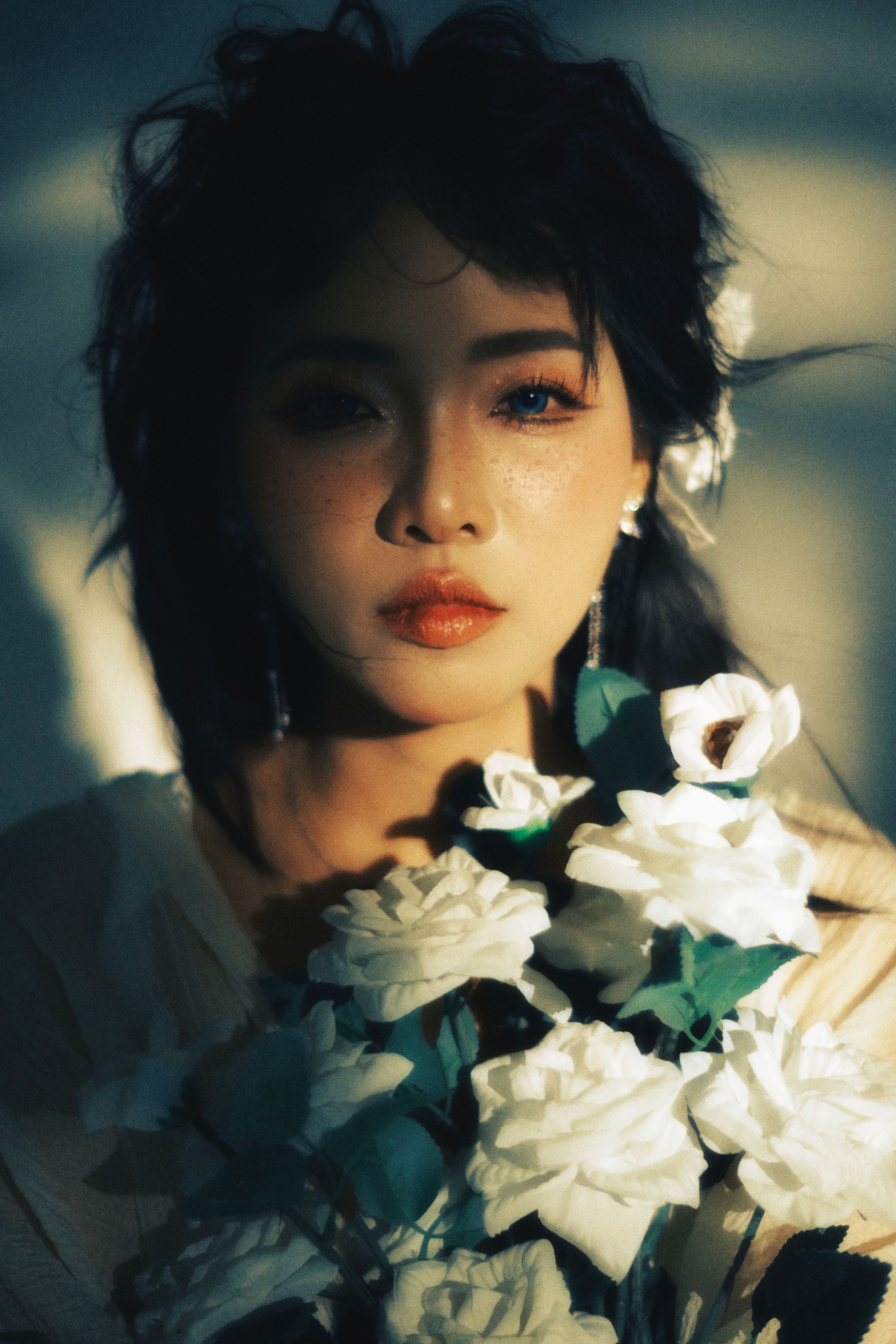 Artistic Portrait of Woman with White Roses · Free Stock Photo