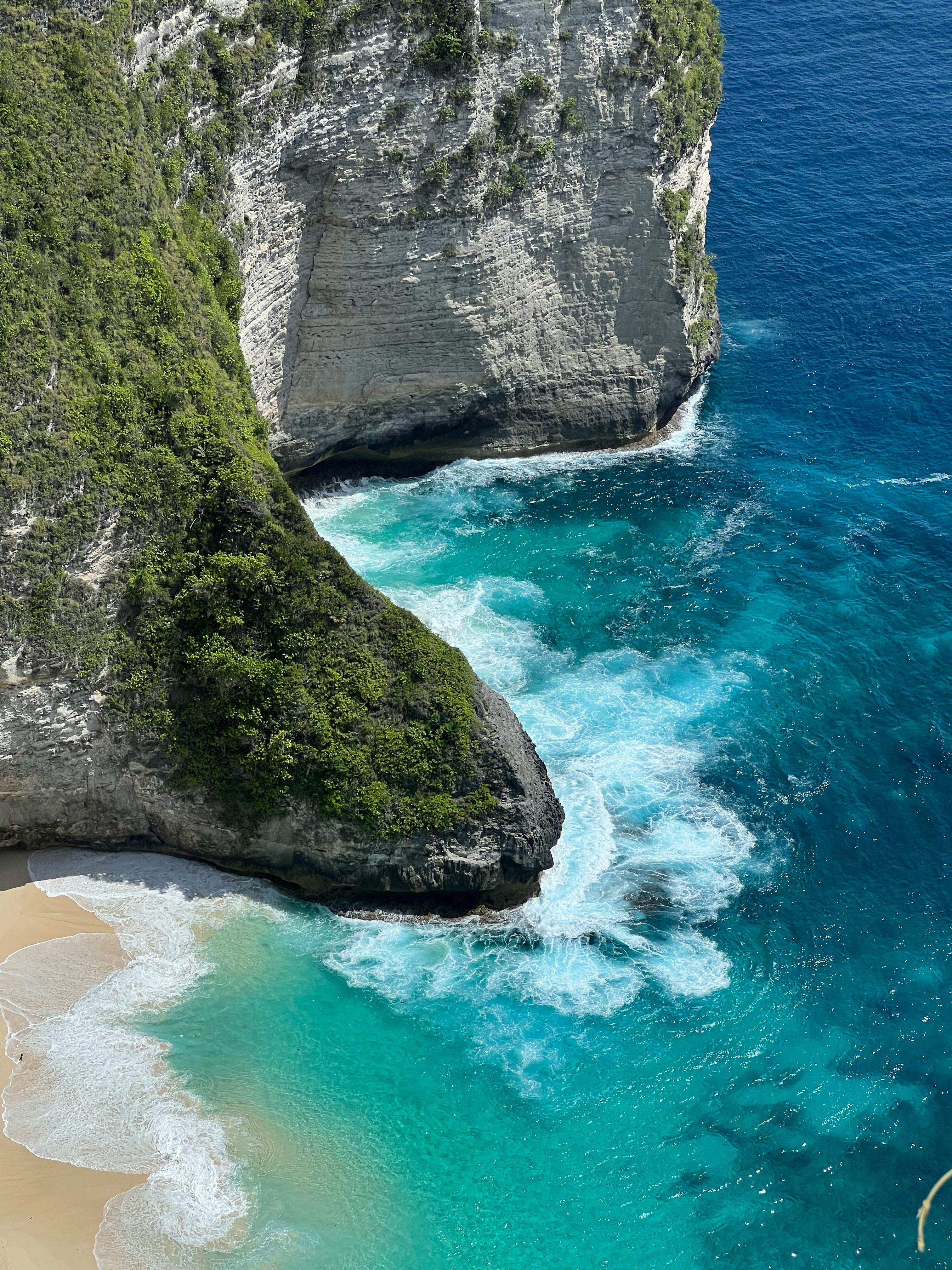 Stunning Aerial View of Nusa Penida Cliff Coastline · Free Stock Photo