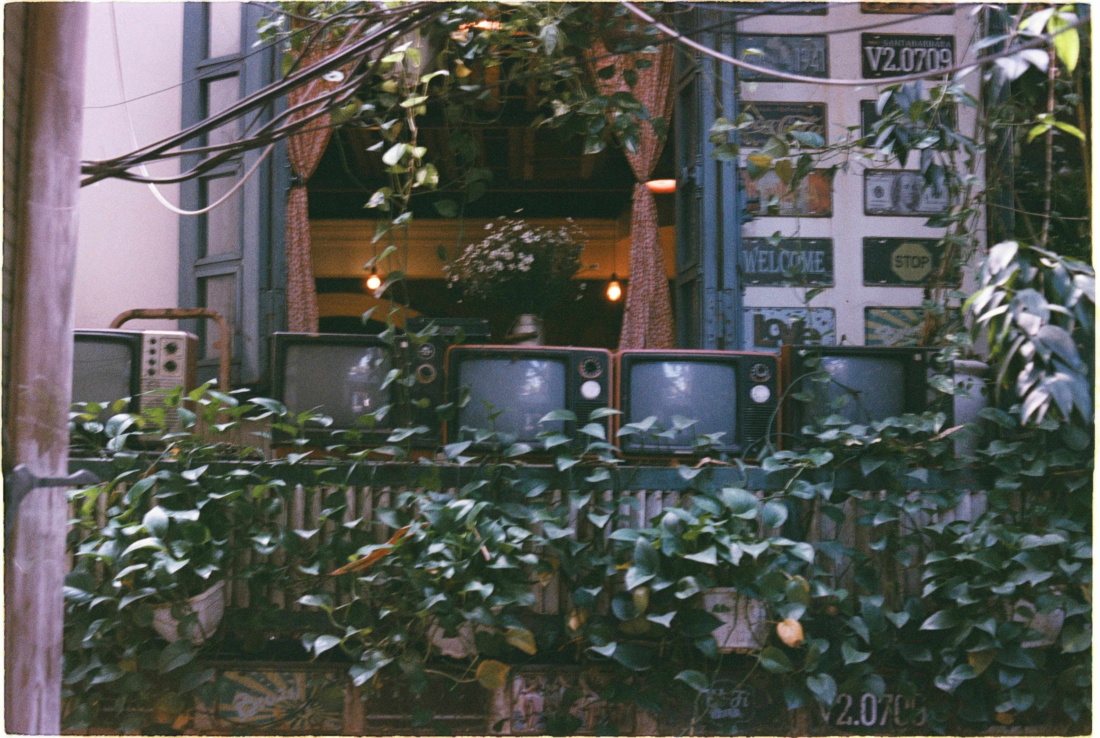 Geern Screen Photos, Download The BEST Free Geern Screen Stock Photos ...