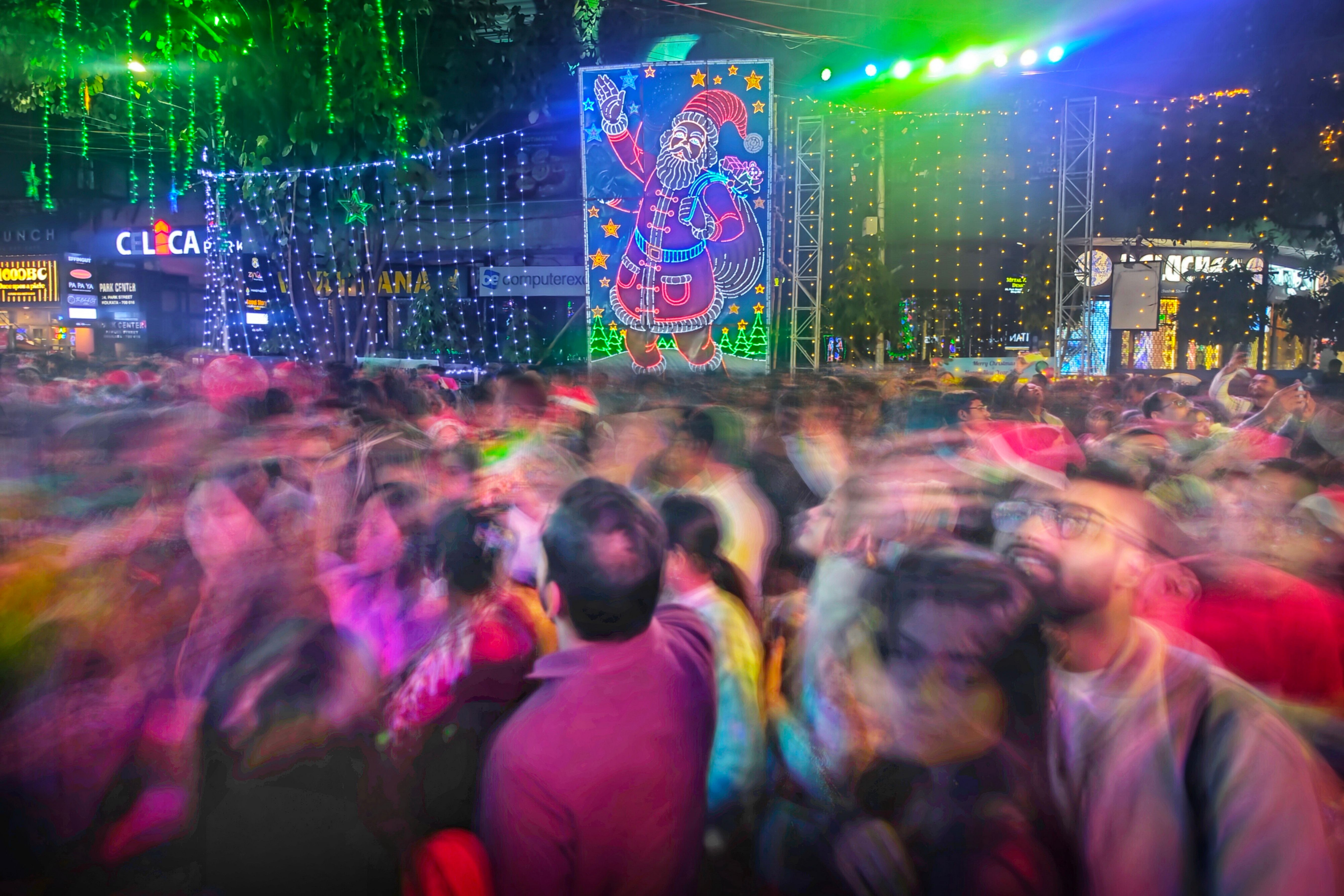 Vibrant Christmas Celebration in Kolkata · Free Stock Photo
