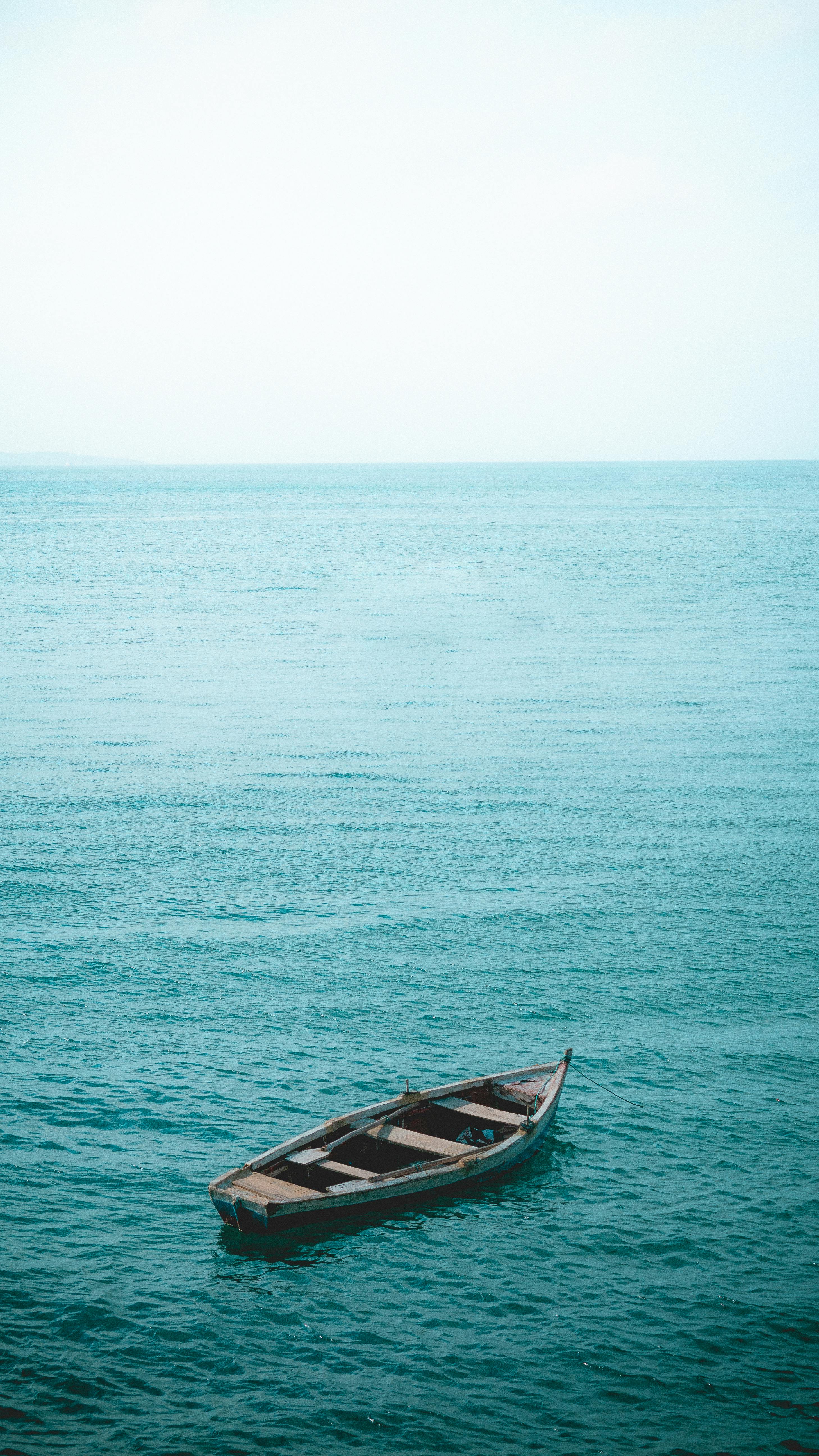 Black Wooden Boat · Free Stock Photo