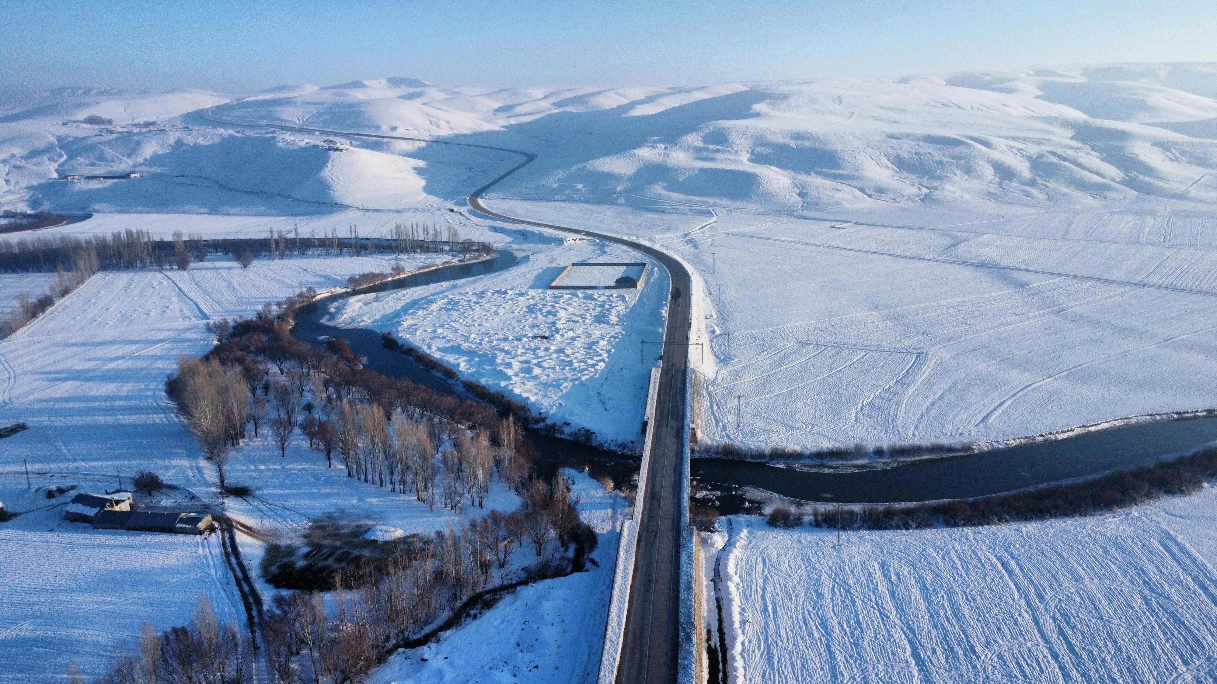A Winding Bridge Photos, Download The BEST Free A Winding Bridge Stock ...