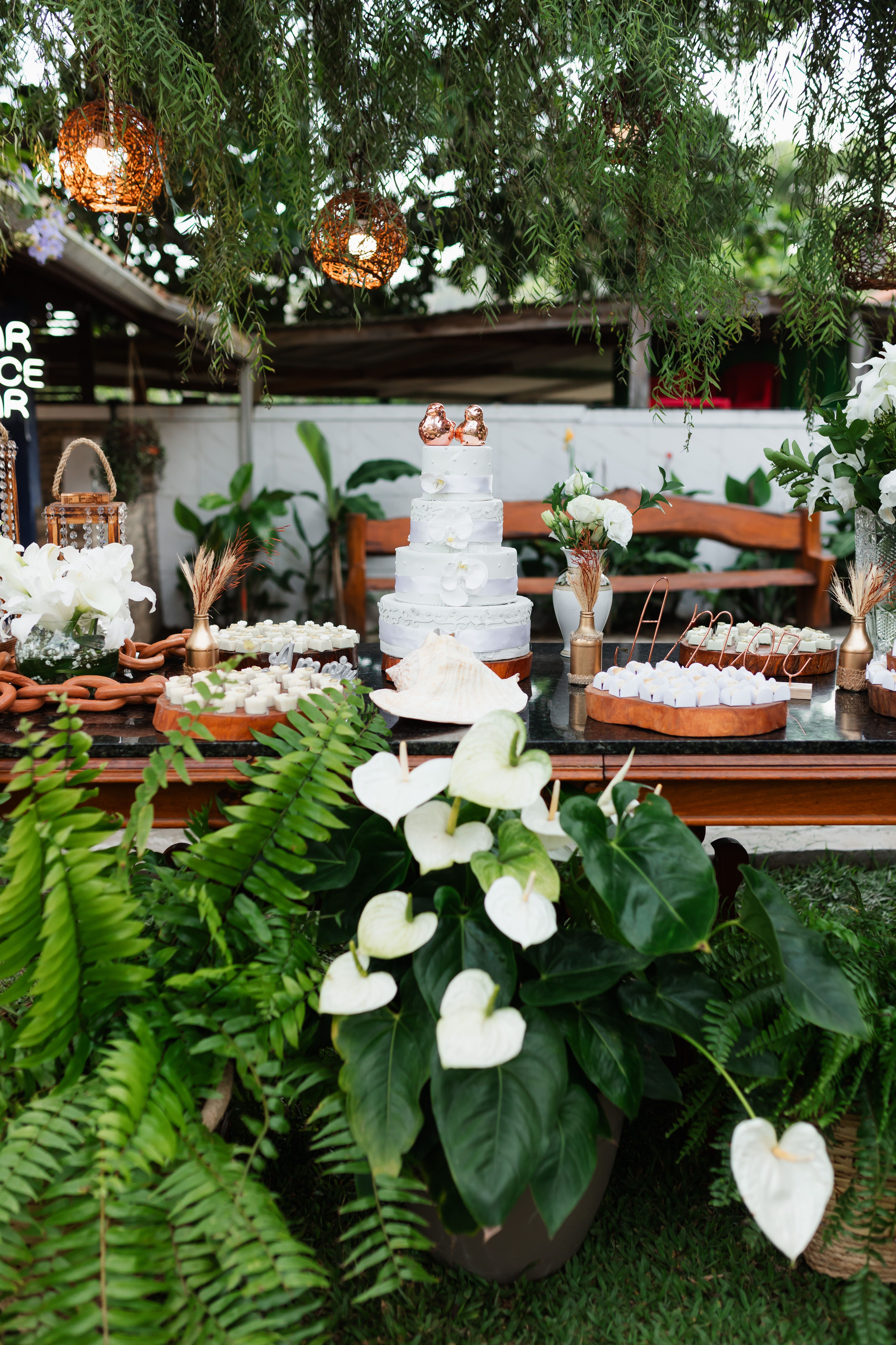 Elegant Outdoor Wedding Reception Setup · Free Stock Photo