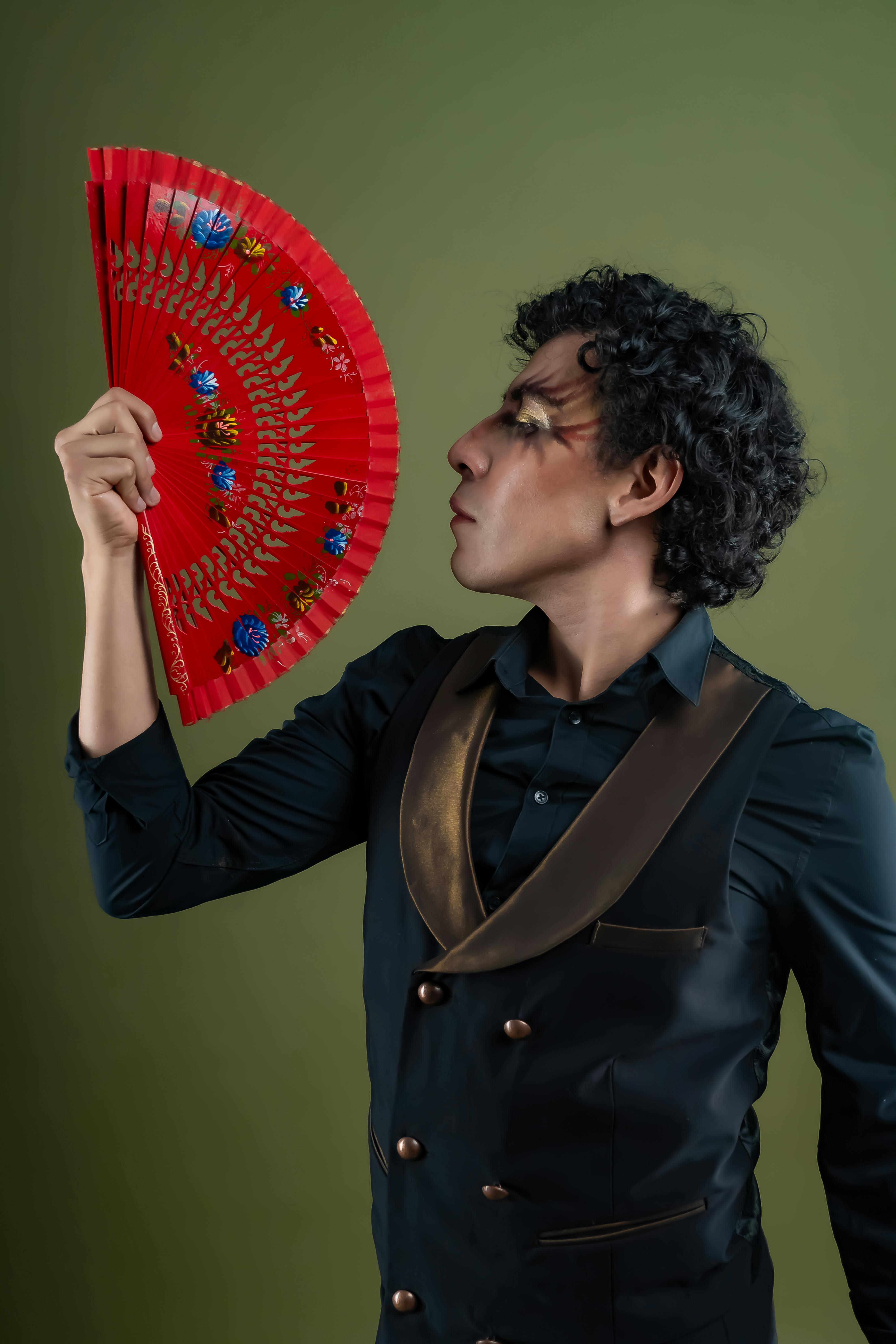 Fan Dancer Photos, Download The BEST Free Fan Dancer Stock Photos & HD ...