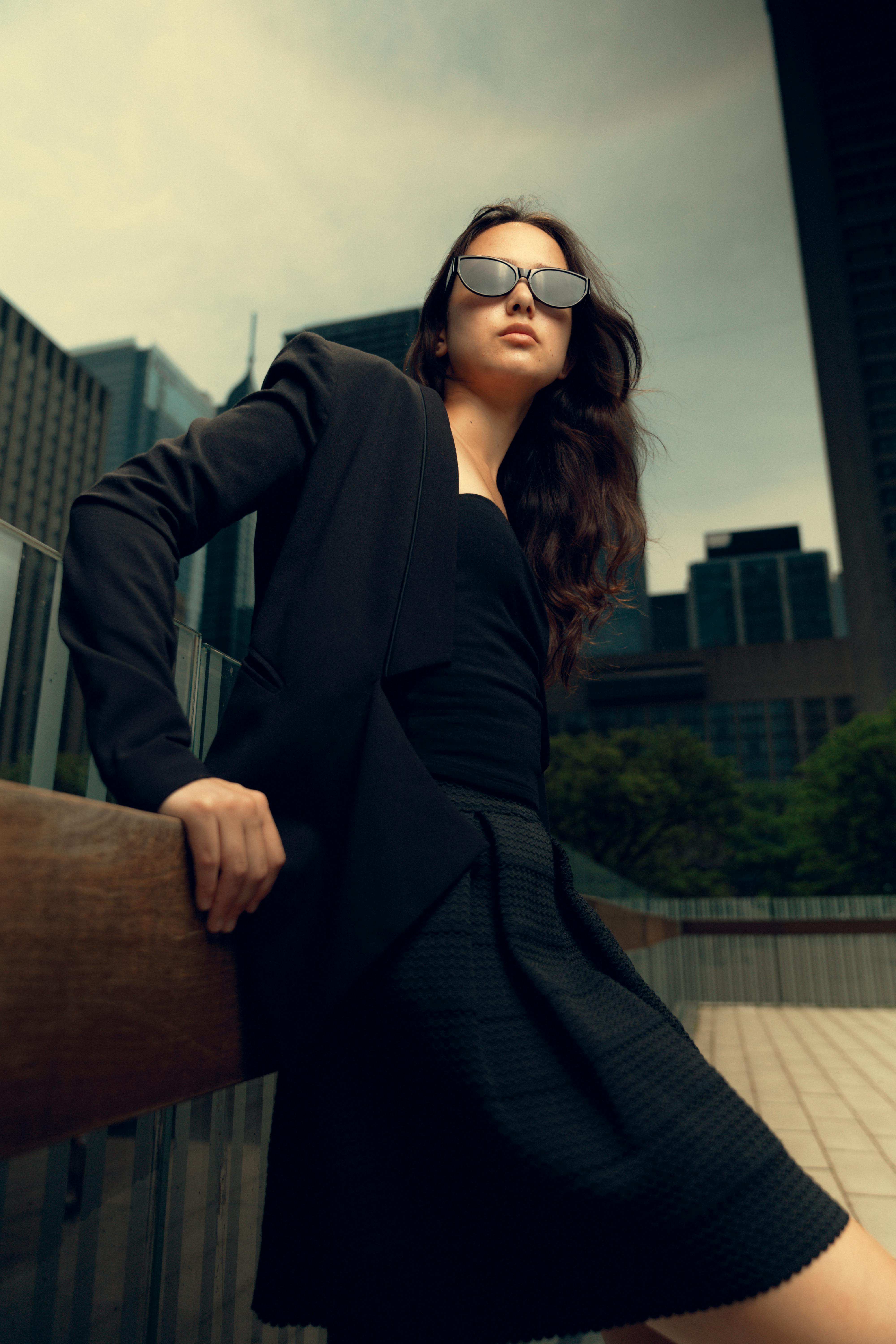 Modish Woman Photos, Download The BEST Free Modish Woman Stock Photos & HD Images