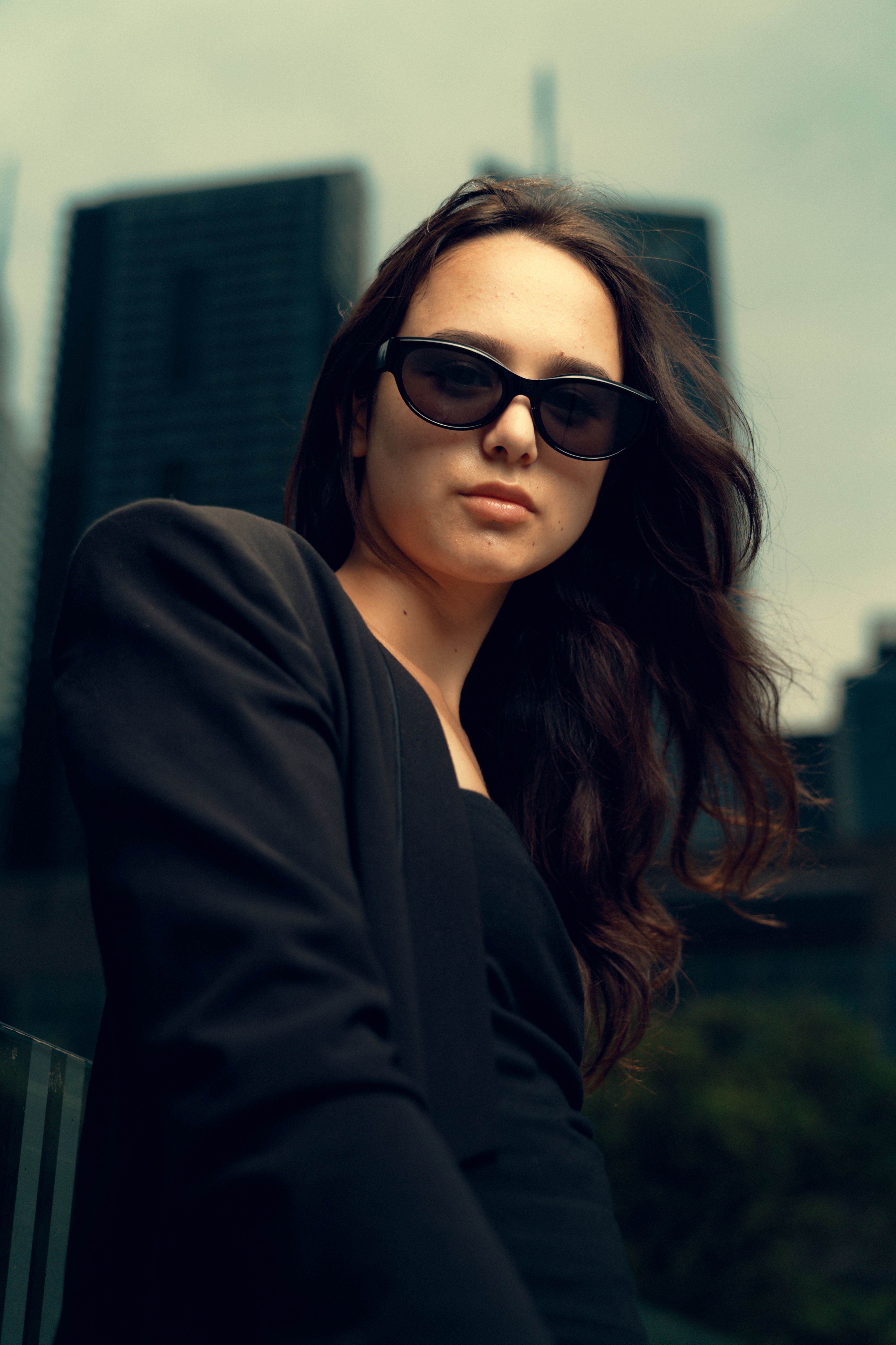 Model In Shade Photos, Download The BEST Free Model In Shade Stock ...