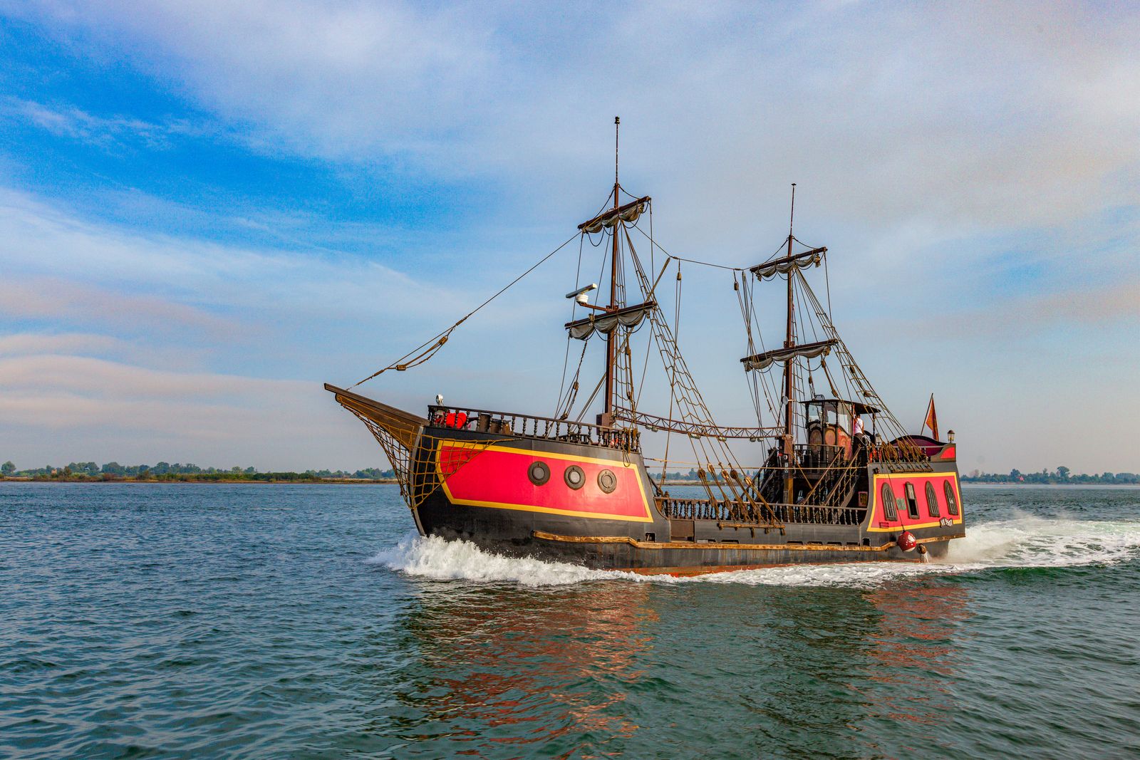 Pirate Ship Photos, Download The BEST Free Pirate Ship Stock Photos ...