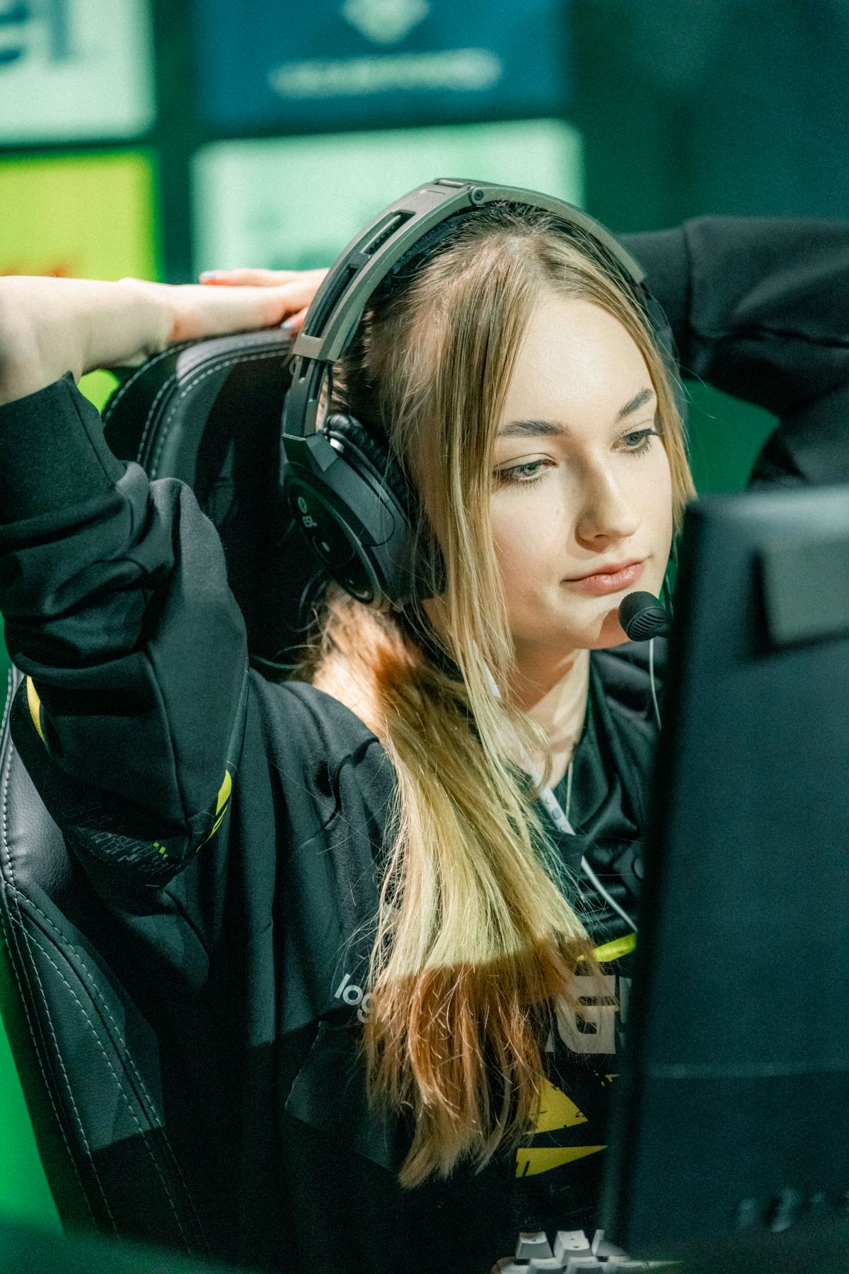 Gamer Girl Photos, Download The BEST Free Gamer Girl Stock Photos & HD ...