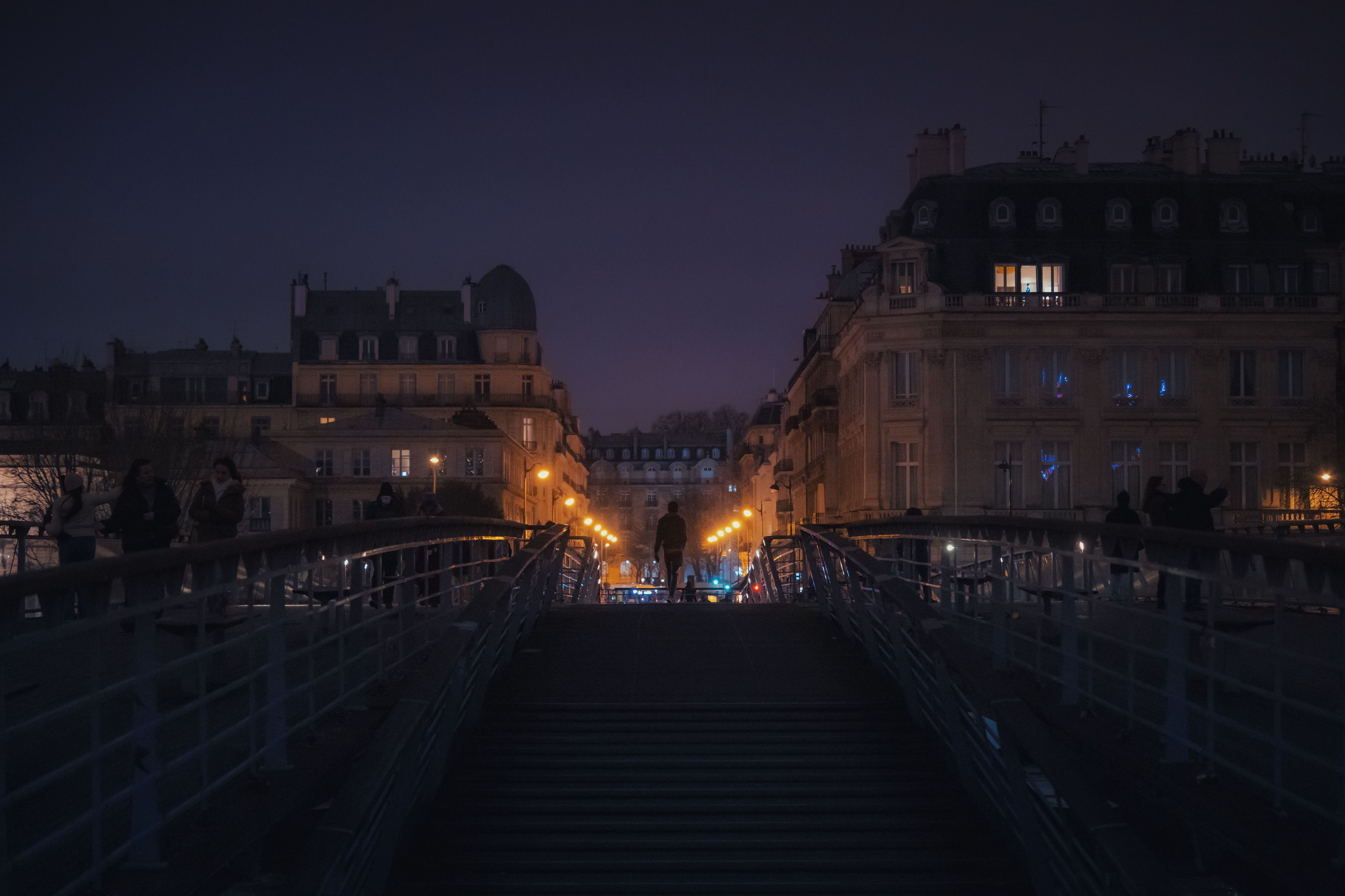 Night View of Urban Paris Bridge · Free Stock Photo