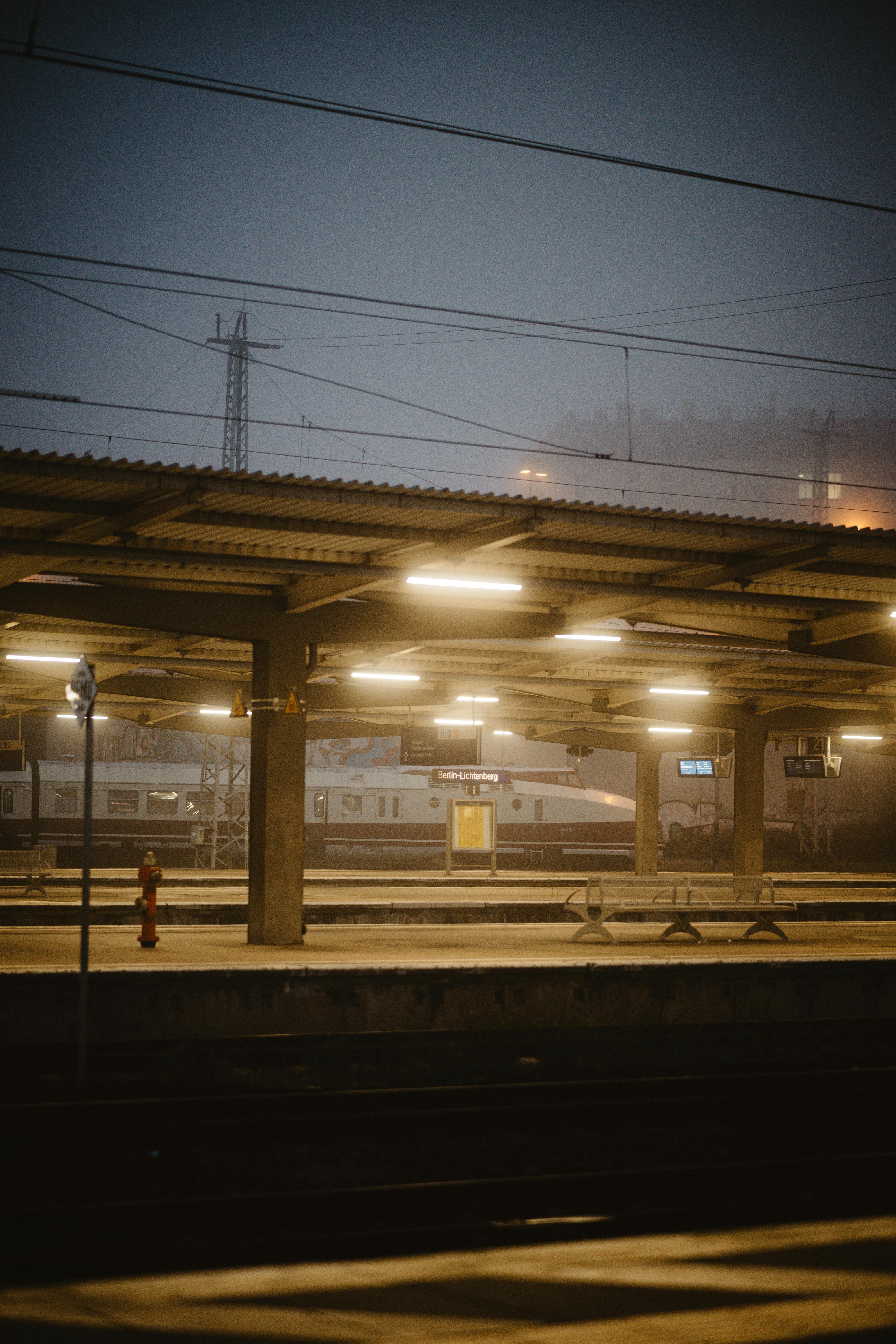 Railway Lights Photos, Download The BEST Free Railway Lights Stock ...