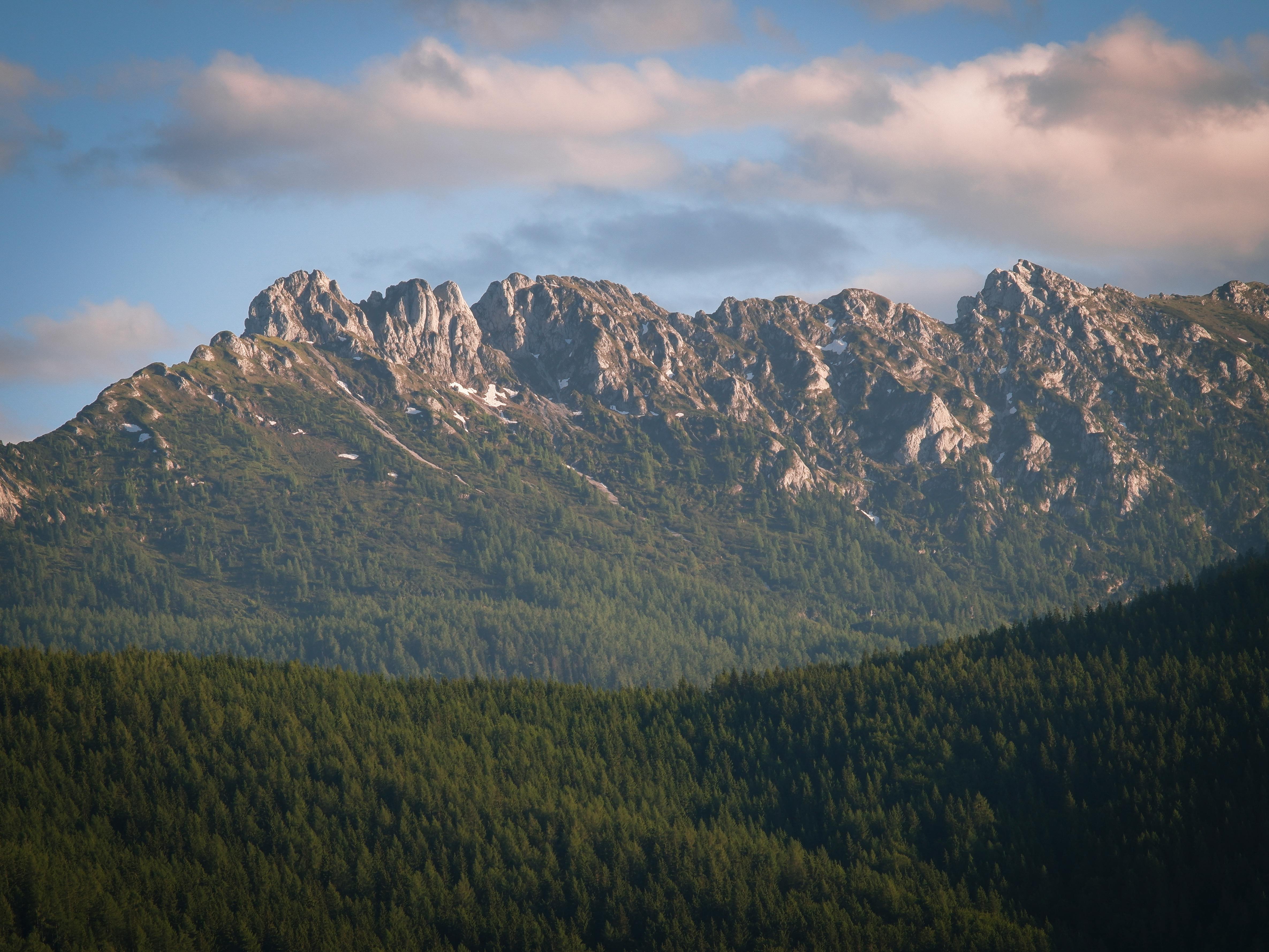 Stunning Alpine Mountain Range in Austria · Free Stock Photo