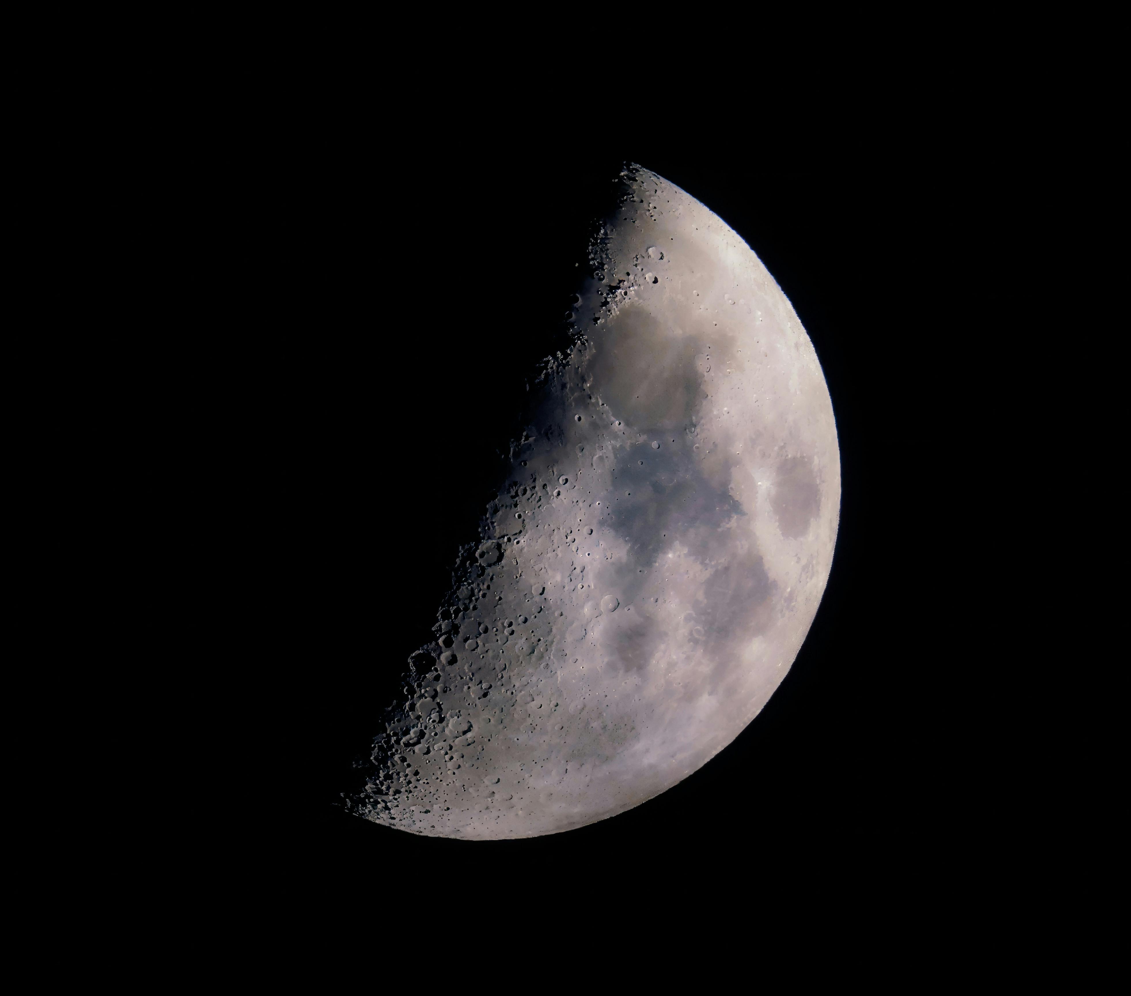 Low Moon Photos, Download The BEST Free Low Moon Stock Photos & HD Images