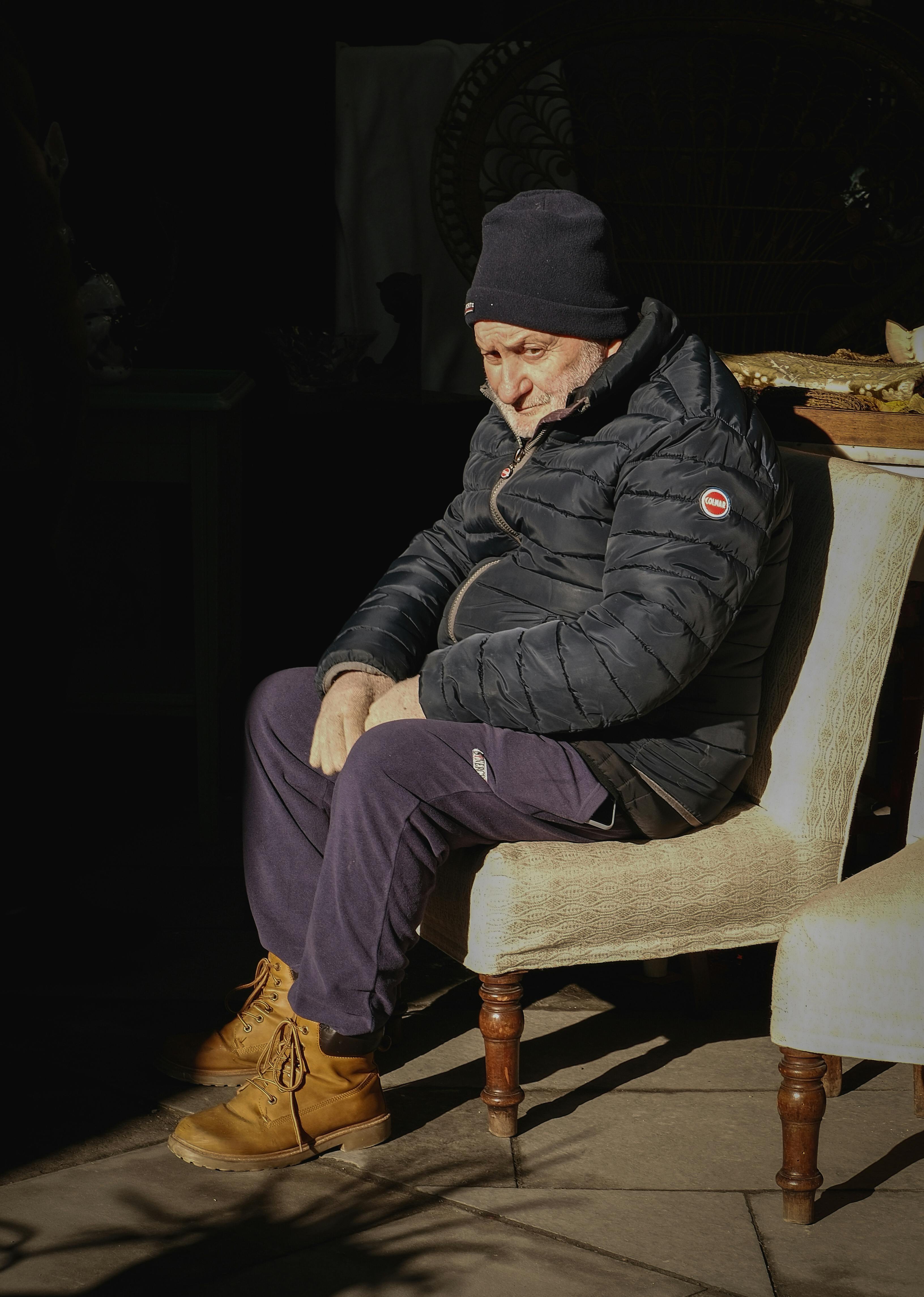 Man Sitting Photos, Download The BEST Free Man Sitting Stock Photos ...