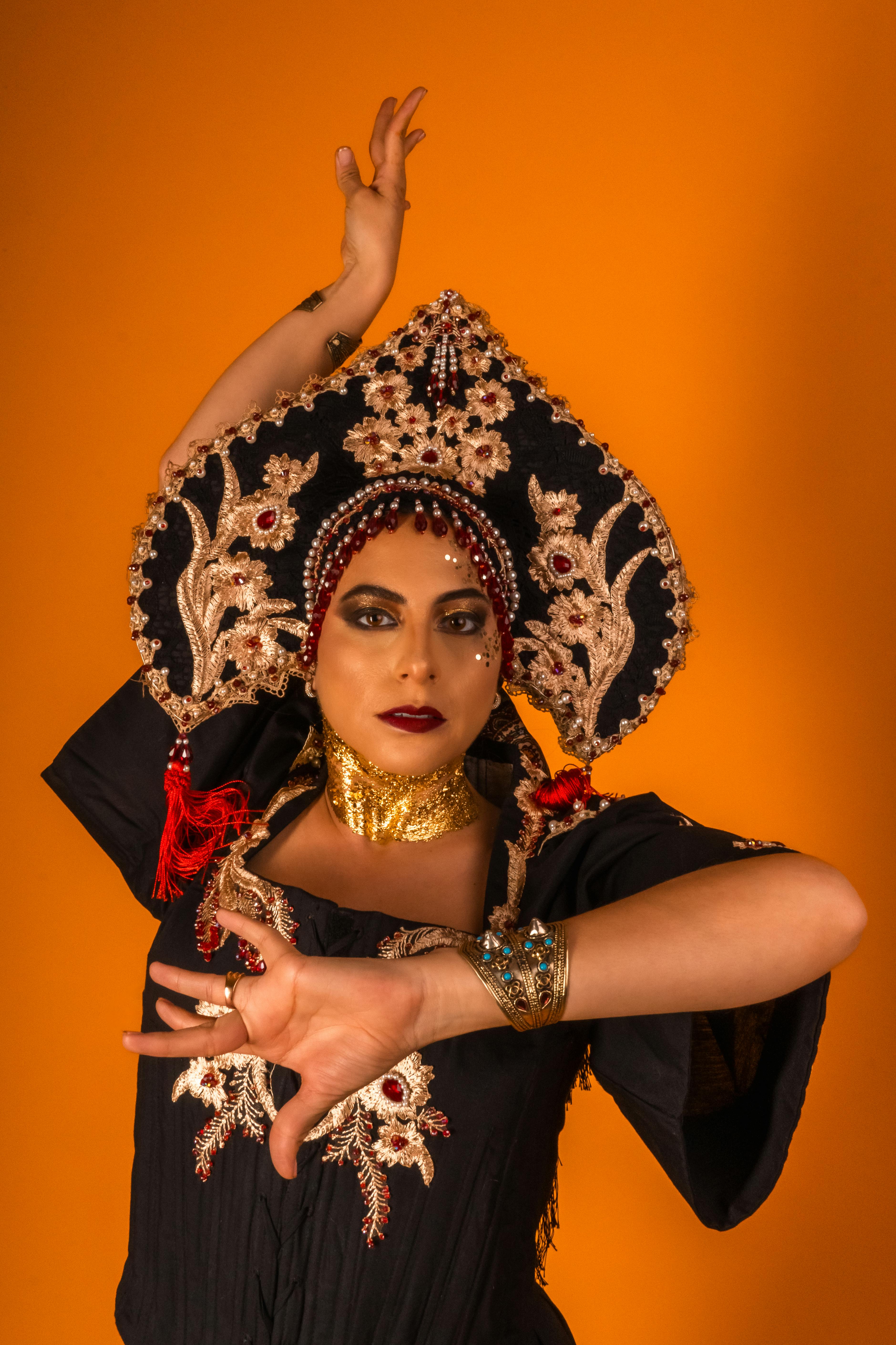 Elegant Romani Dancer in Traditional Attire · Free Stock Photo