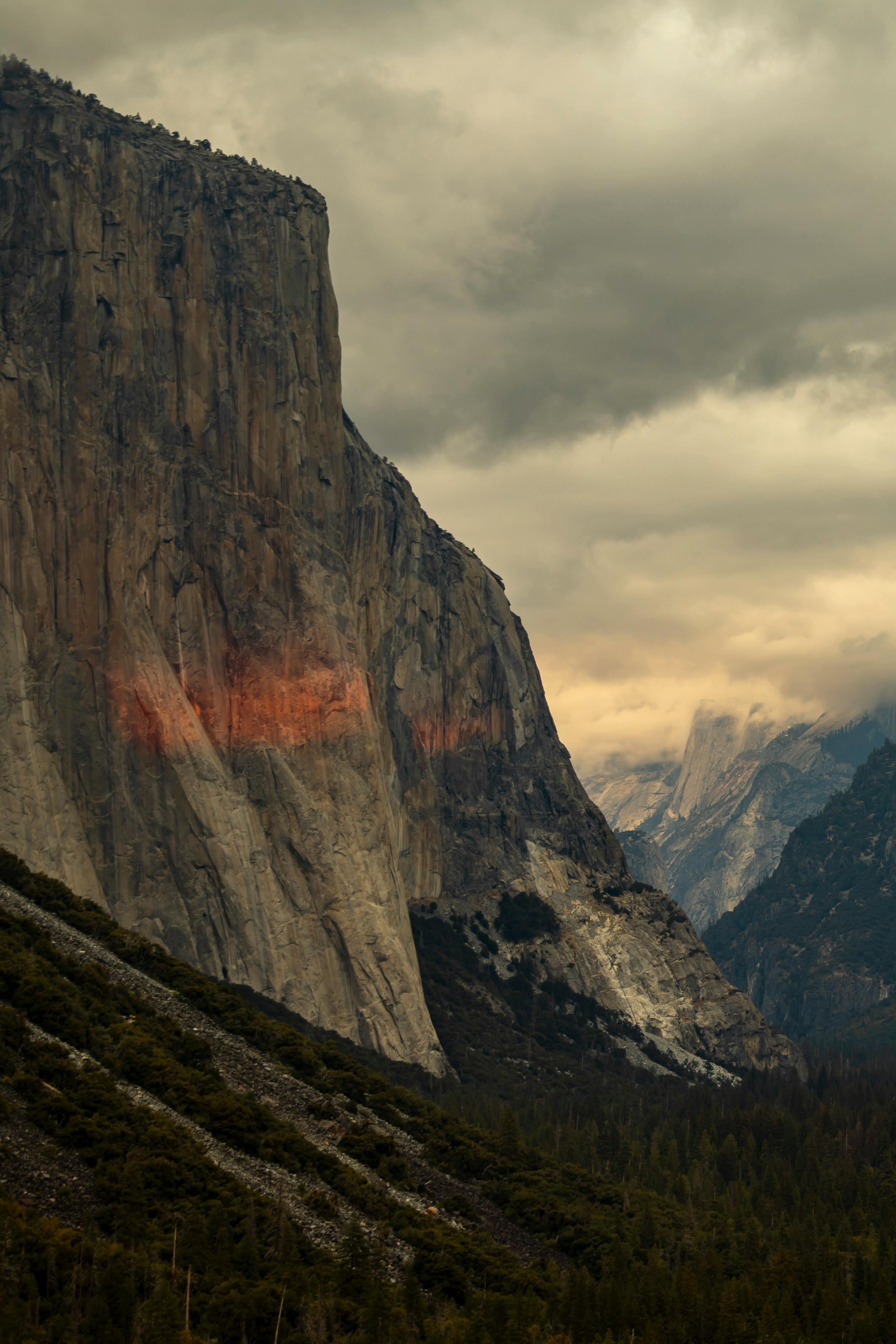 Dramatic View of El Capitan at Sunset · Free Stock Photo