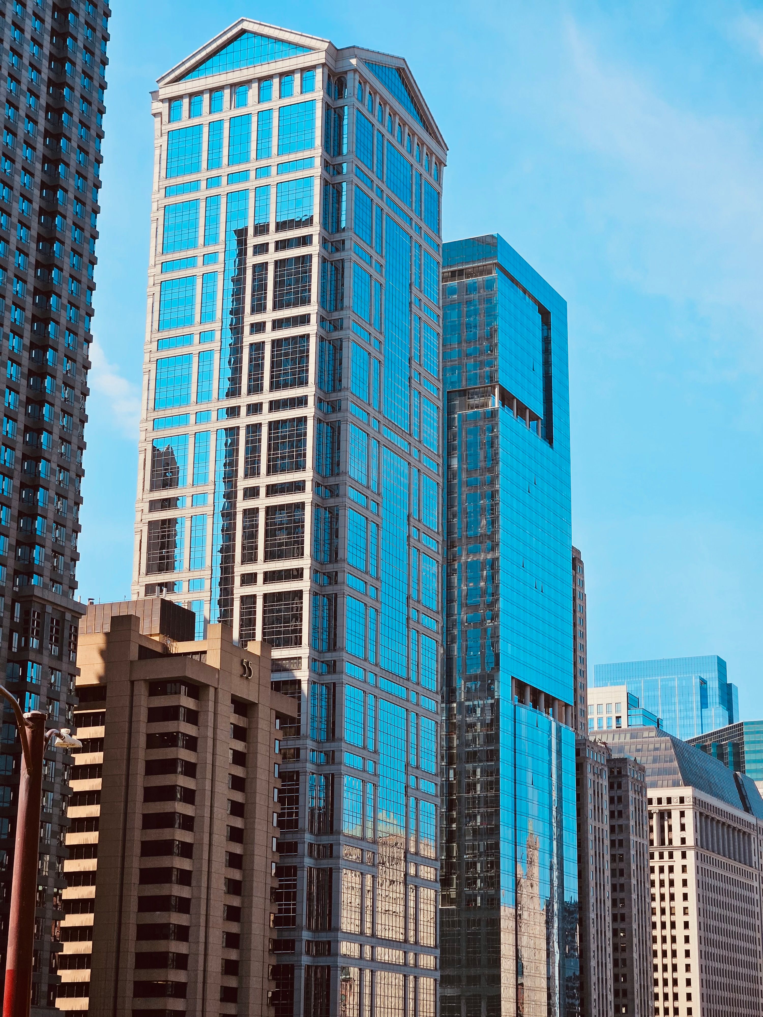 Chicago Skyscrapers: Modern Architectural Beauty · Free Stock Photo