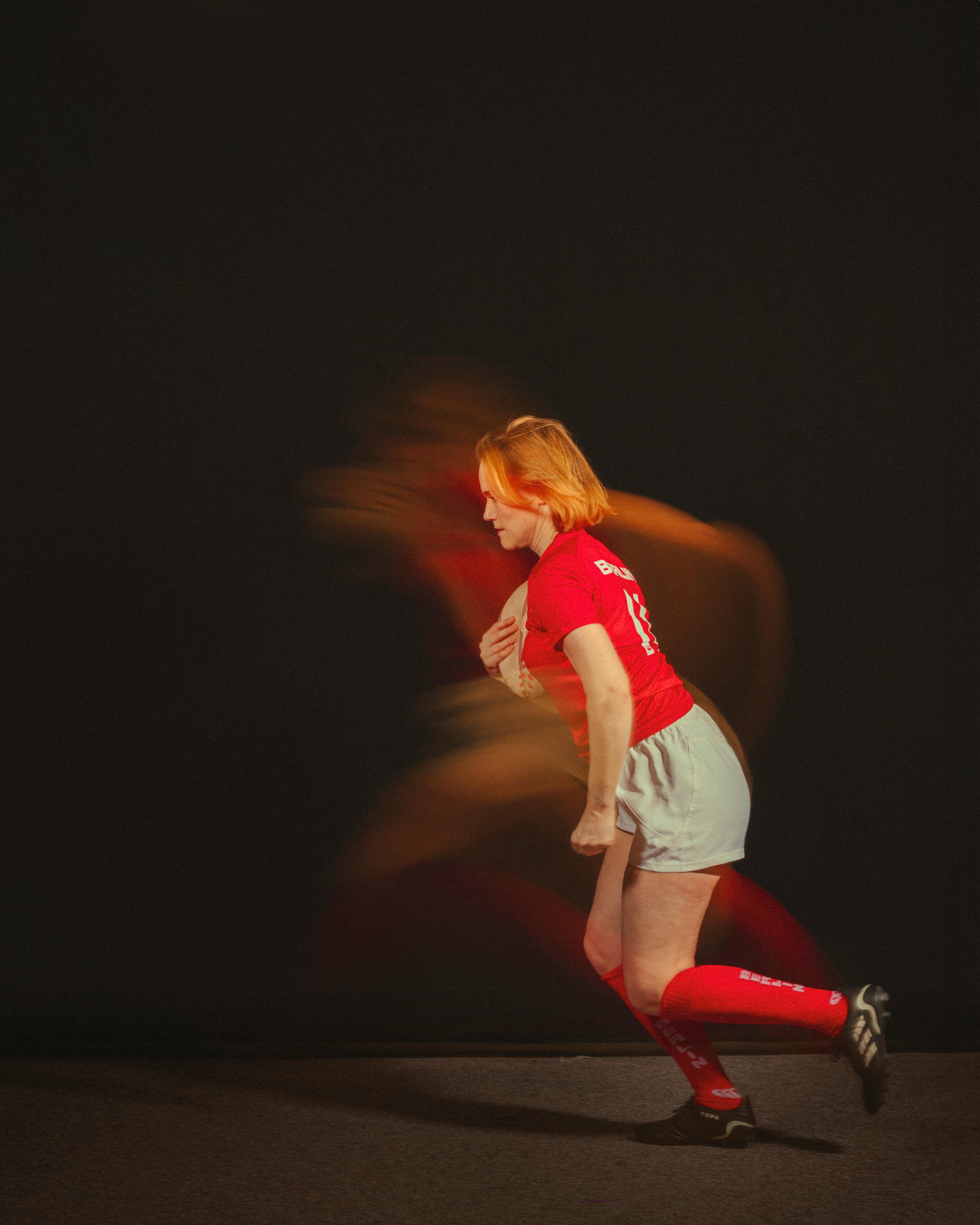 Dynamic Motion Capture of a Female Athlete · Free Stock Photo