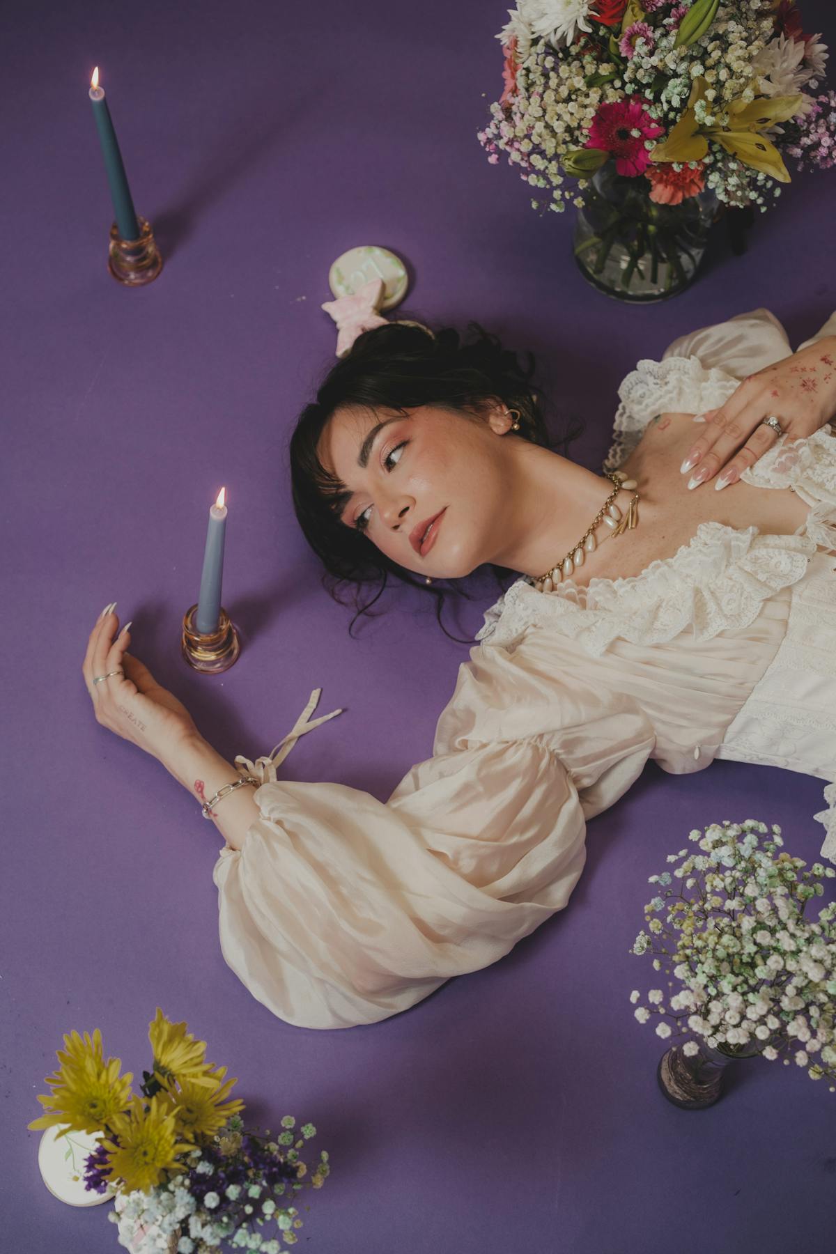 Belinda+Bely+Two+Guys+Shiny+Flowers Photos, Download The BEST Free ...