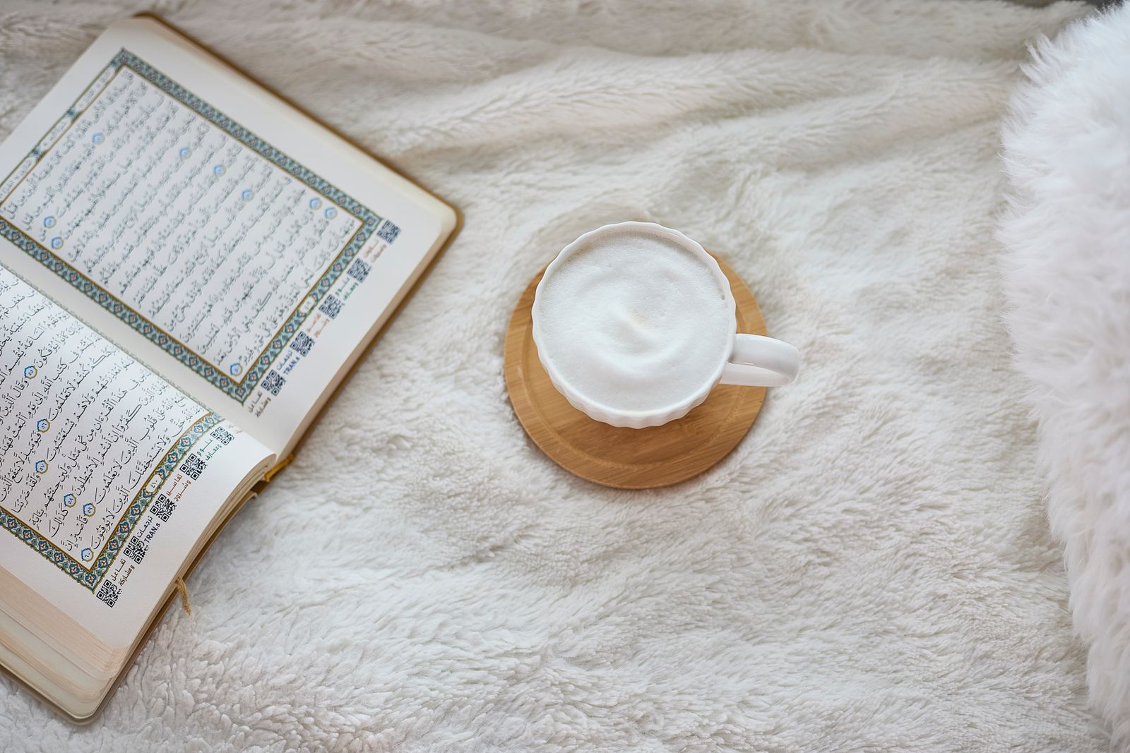 Quran Aesthetic Photos, Download The BEST Free Quran Aesthetic Stock ...