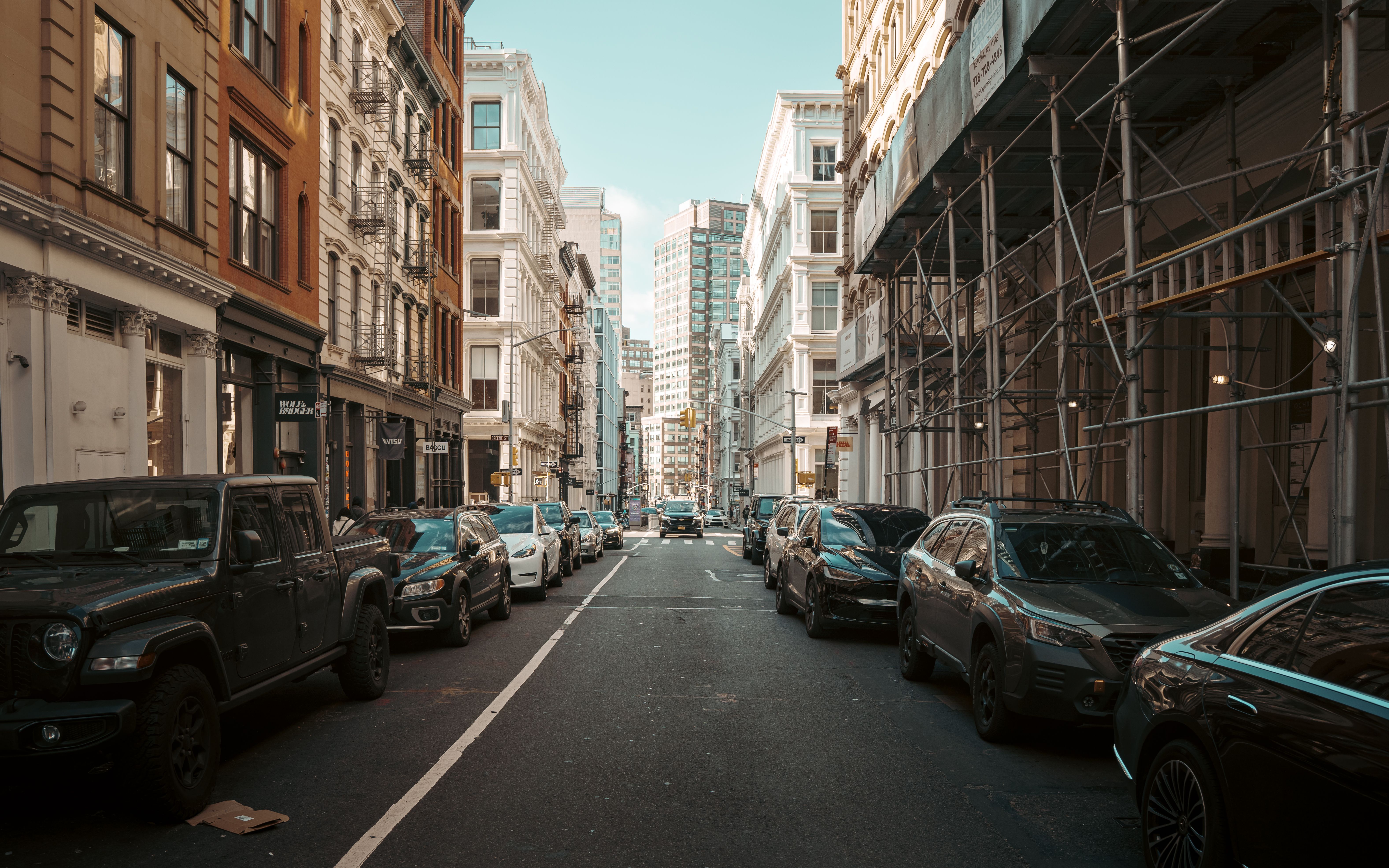 Urban Streetview of Classic New York Architecture · Free Stock Photo