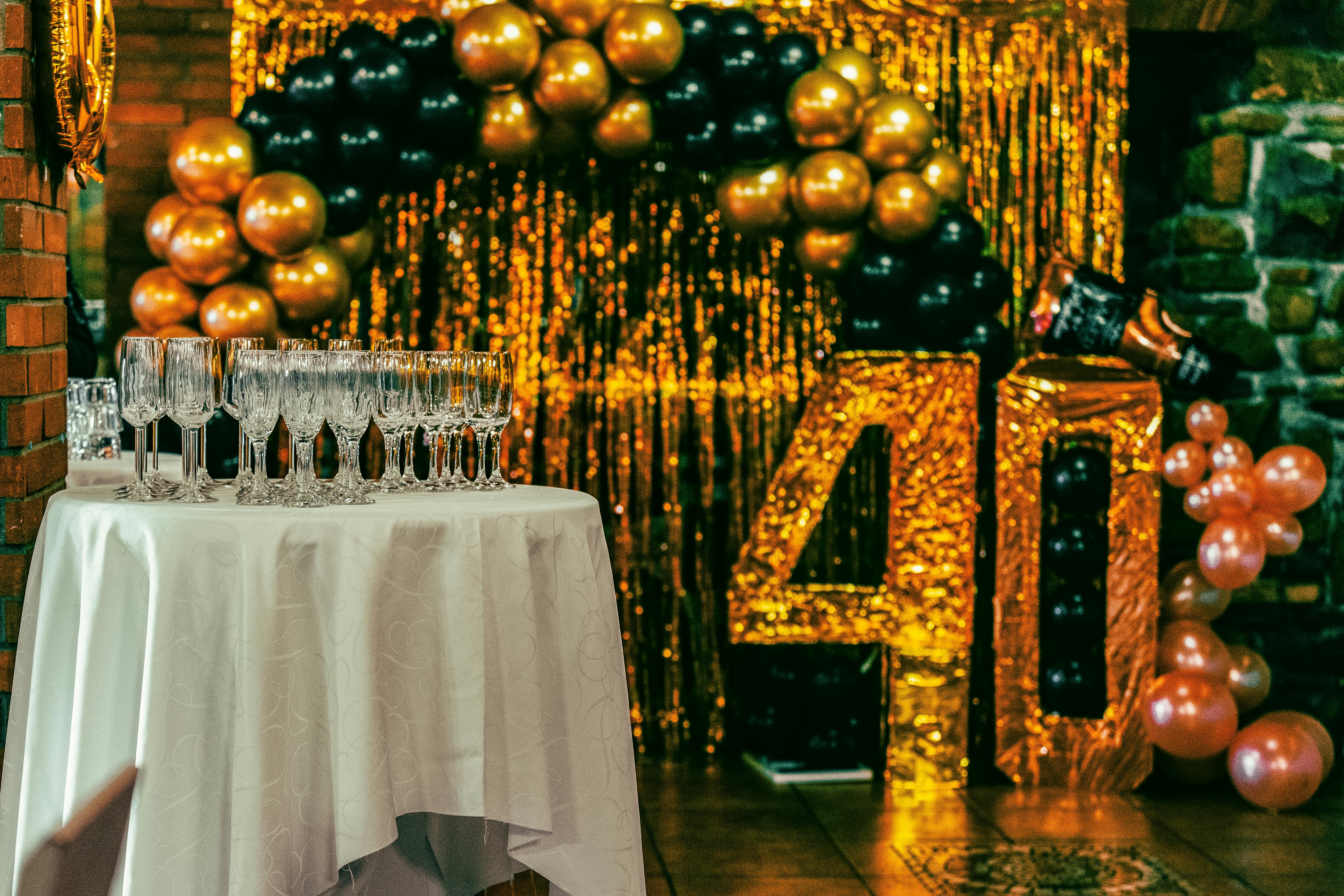 Elegant 40th Birthday Celebration Venue Decor · Free Stock Photo