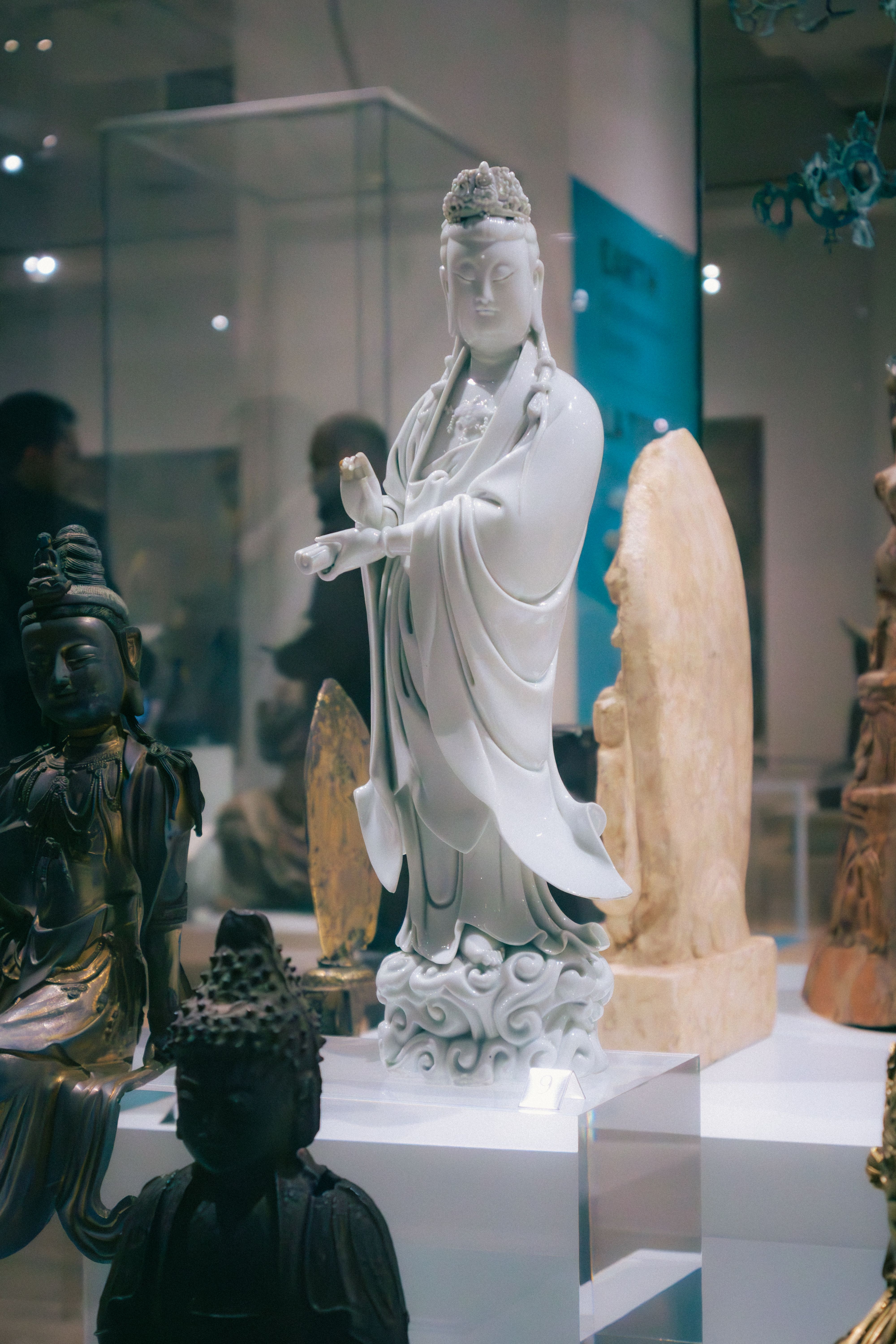 Buddha Statues Exhibition at Ontario Museum · Free Stock Photo