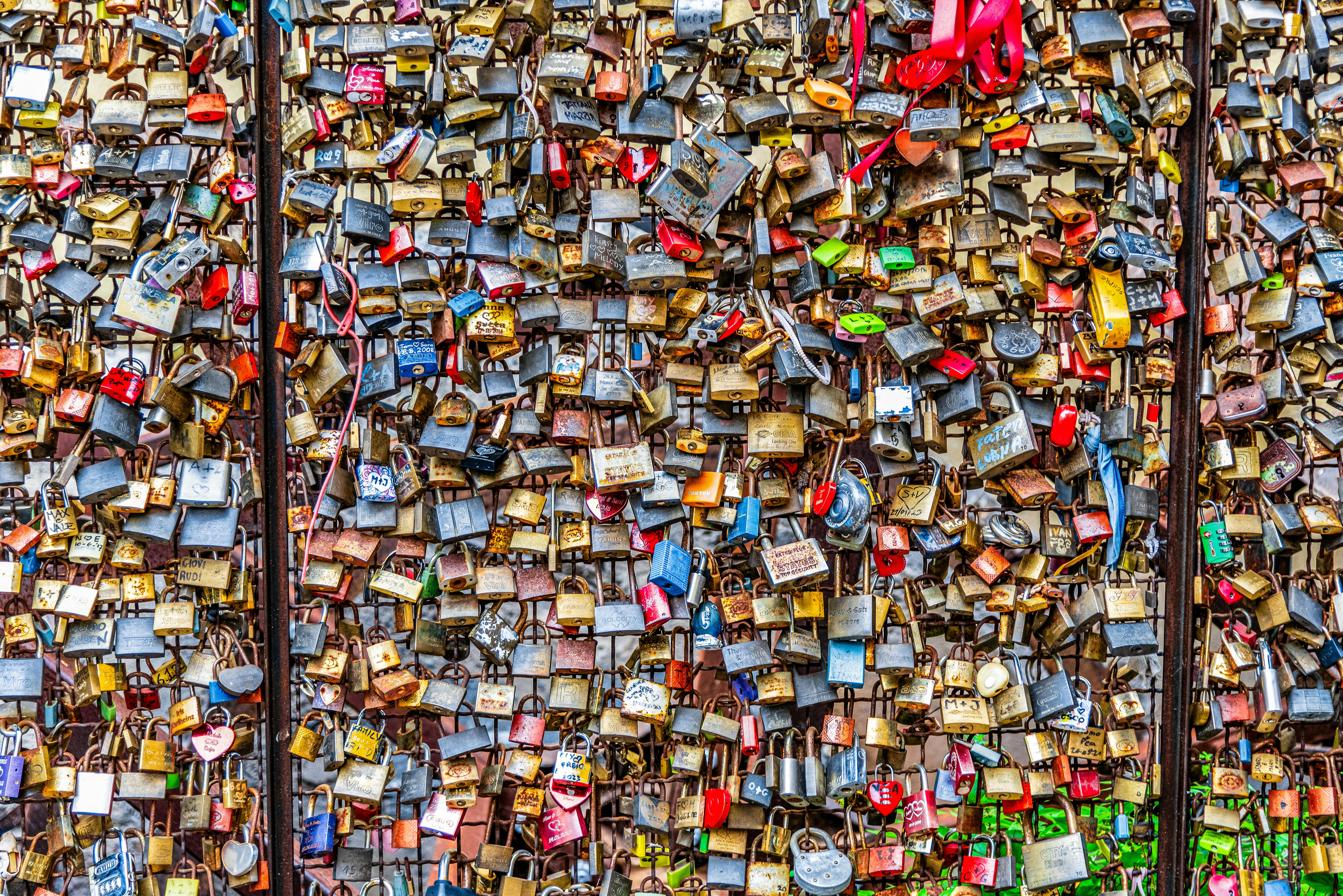 Vibrant Love Locks Wall in Verona, Italy · Free Stock Photo