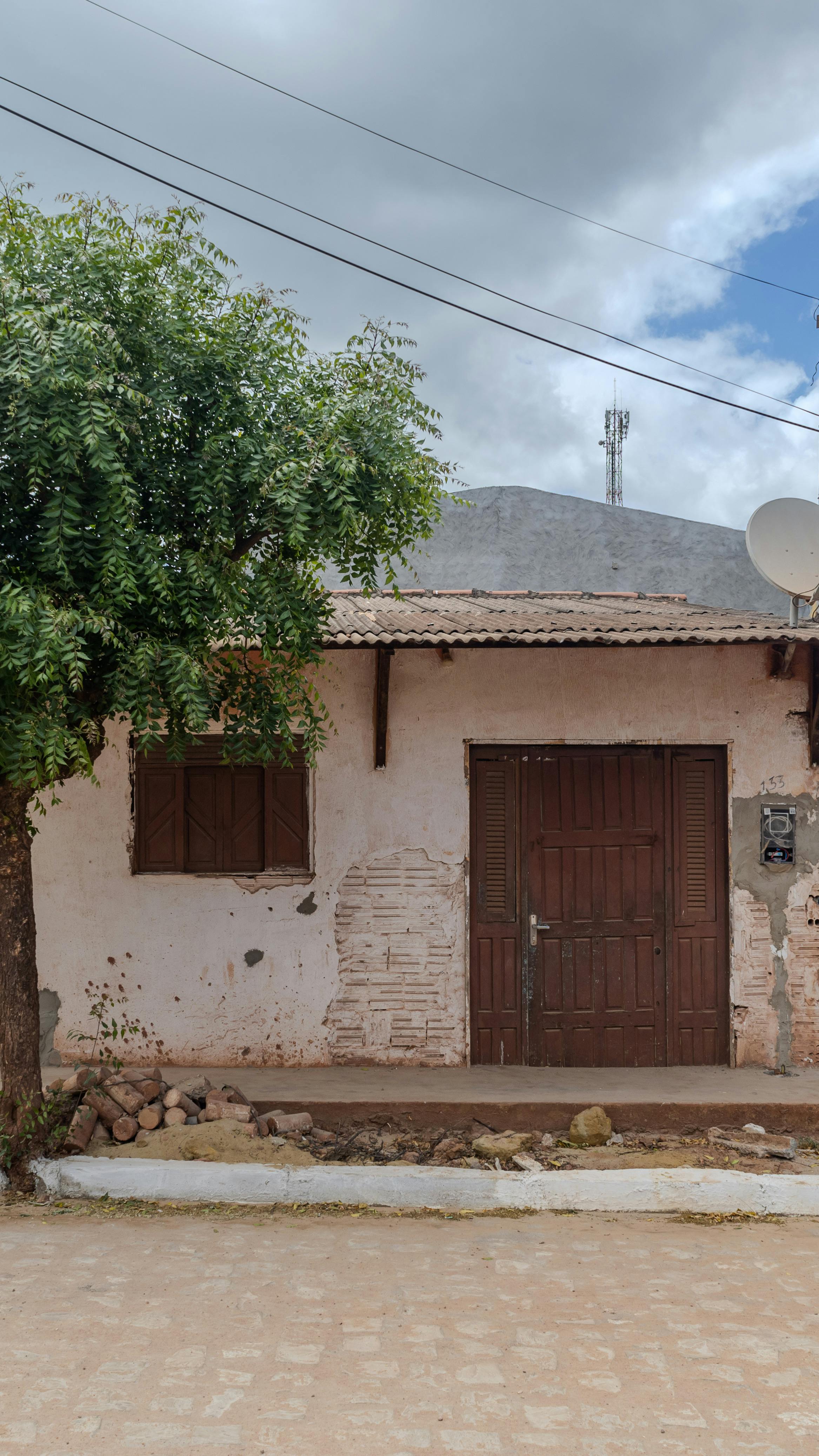 Foto profissional gratuita de @exterior, antena, antena parabólica ...