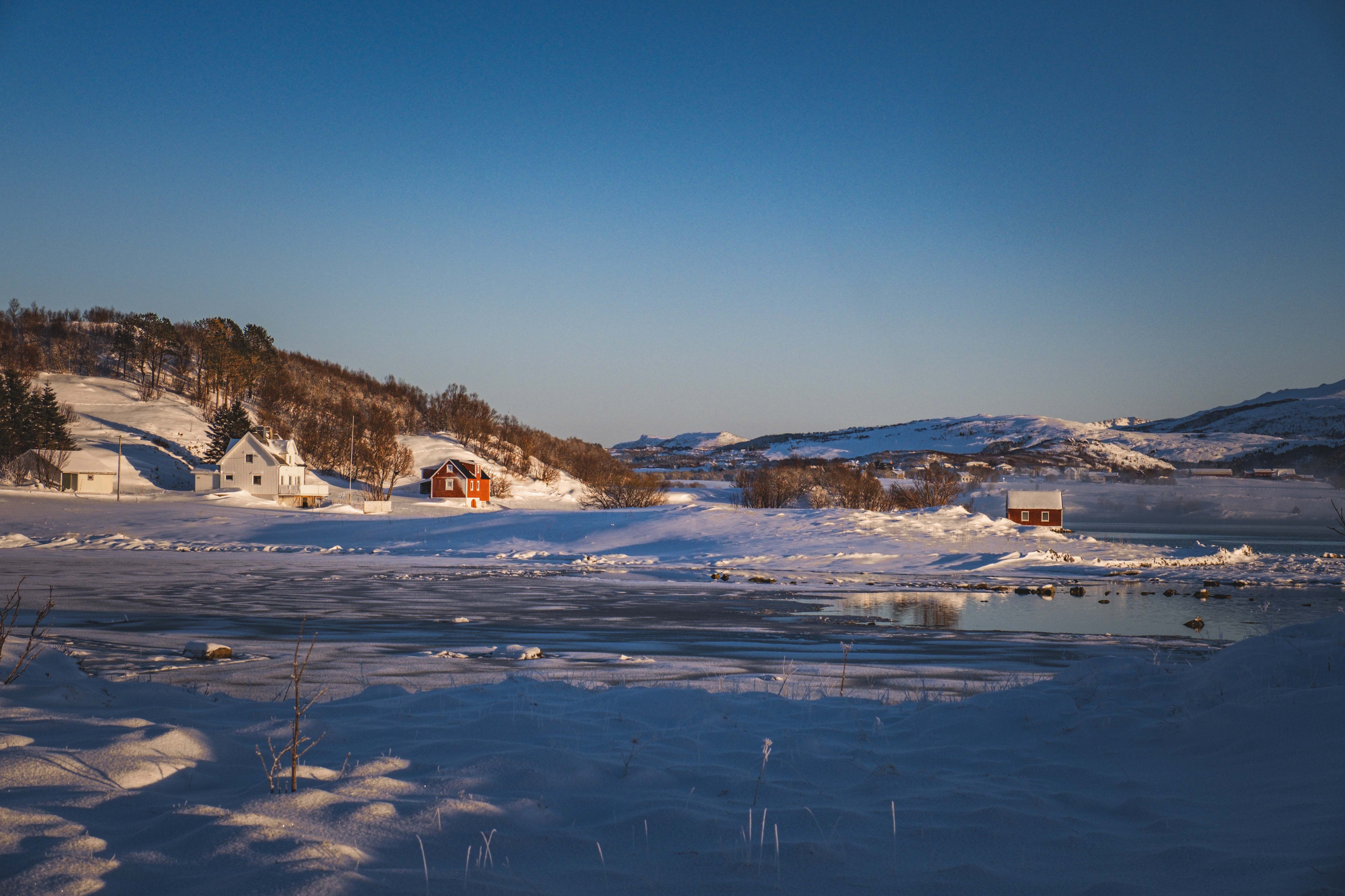 Wintry House Photos, Download The BEST Free Wintry House Stock Photos ...