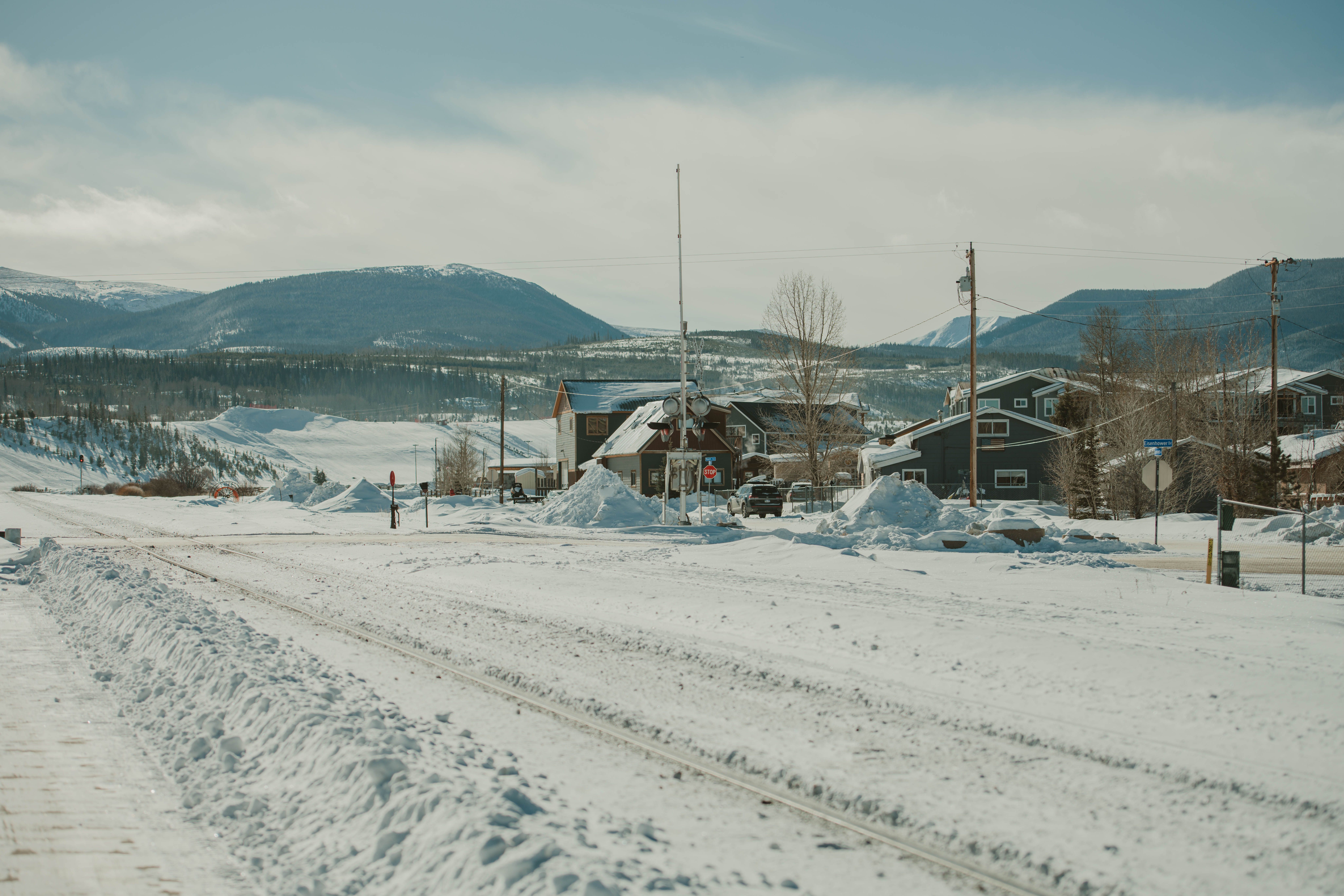 Snowy Mountain Town in Colorado Winter · Free Stock Photo